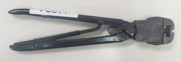 AMP PROFESSIONAL CRIMP TOOL 220130-1 - Crimp Insertion and Extraction ...