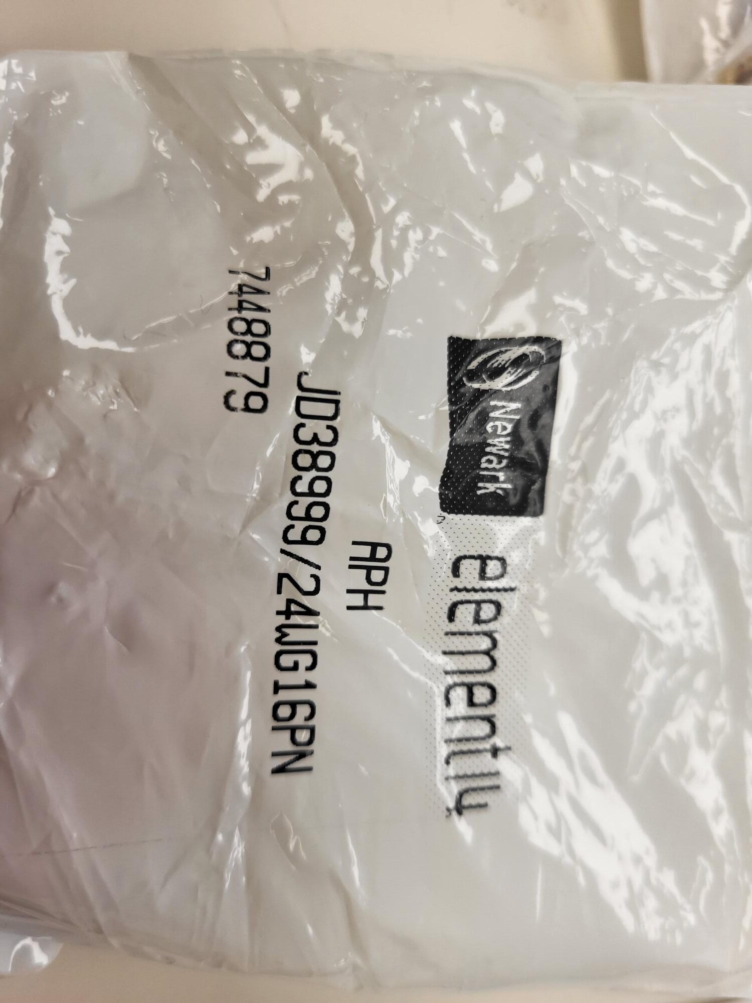 AMPHENOL 38999/24WG16PN CIRCULAR MIL SPEC CONNECTOR - Cable Connectors ...