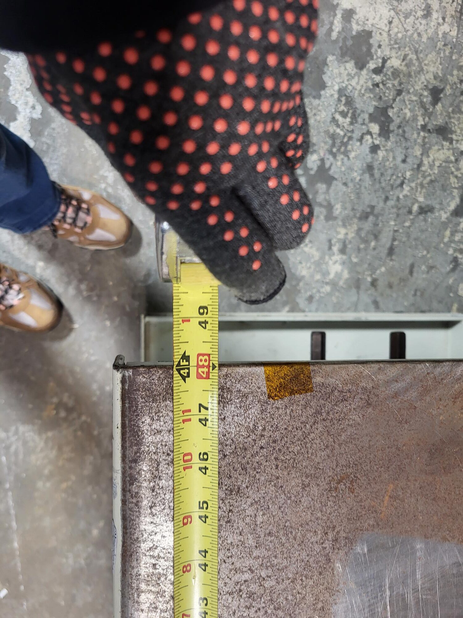 Regal Hand Crank Post Lift Table - Industrial Process Equipment - BMI ...