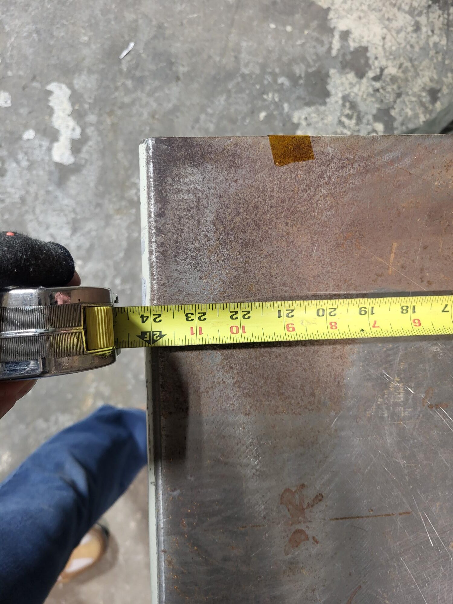 Regal Hand Crank Post Lift Table - Industrial Process Equipment - BMI ...