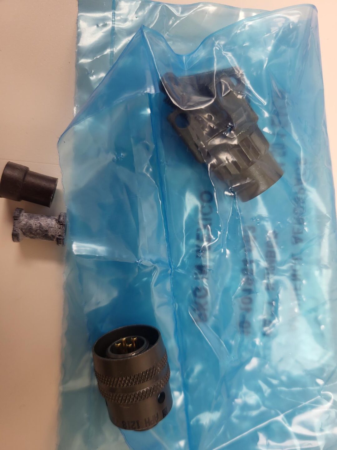 Amphenol Mil Spec Connector MS3116F8-4P - Multi-Pin and Mil-Spec ...