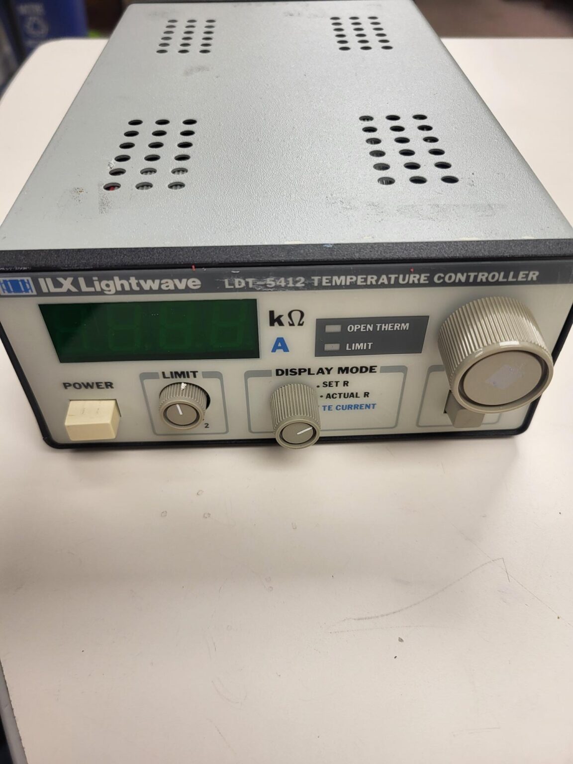 BK Precision 2120B Basic 30 Mhz Dual Trace Analog Oscilloscope ...