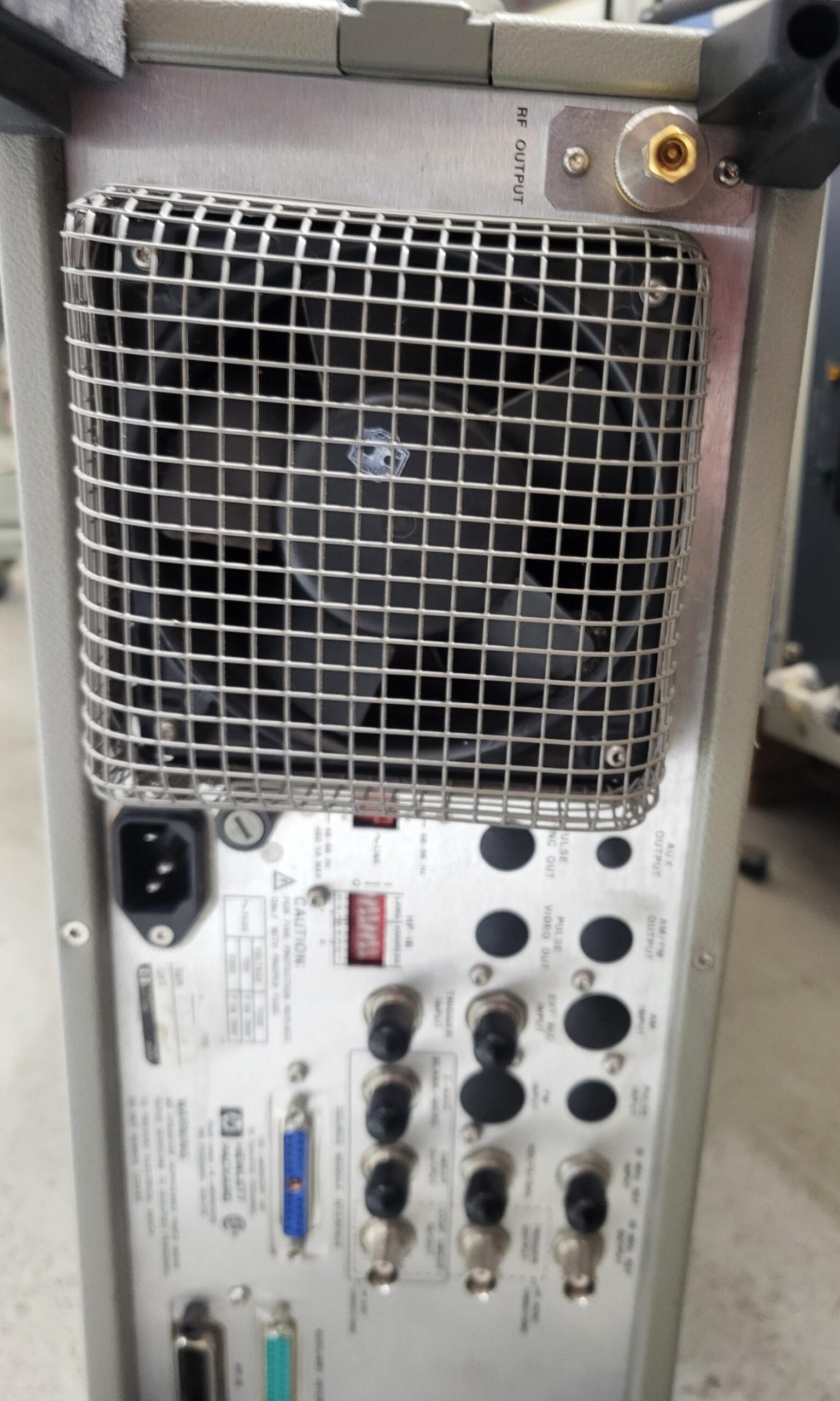 HP 83651A Synthesized Sweeper 45MHz to 50GHz
