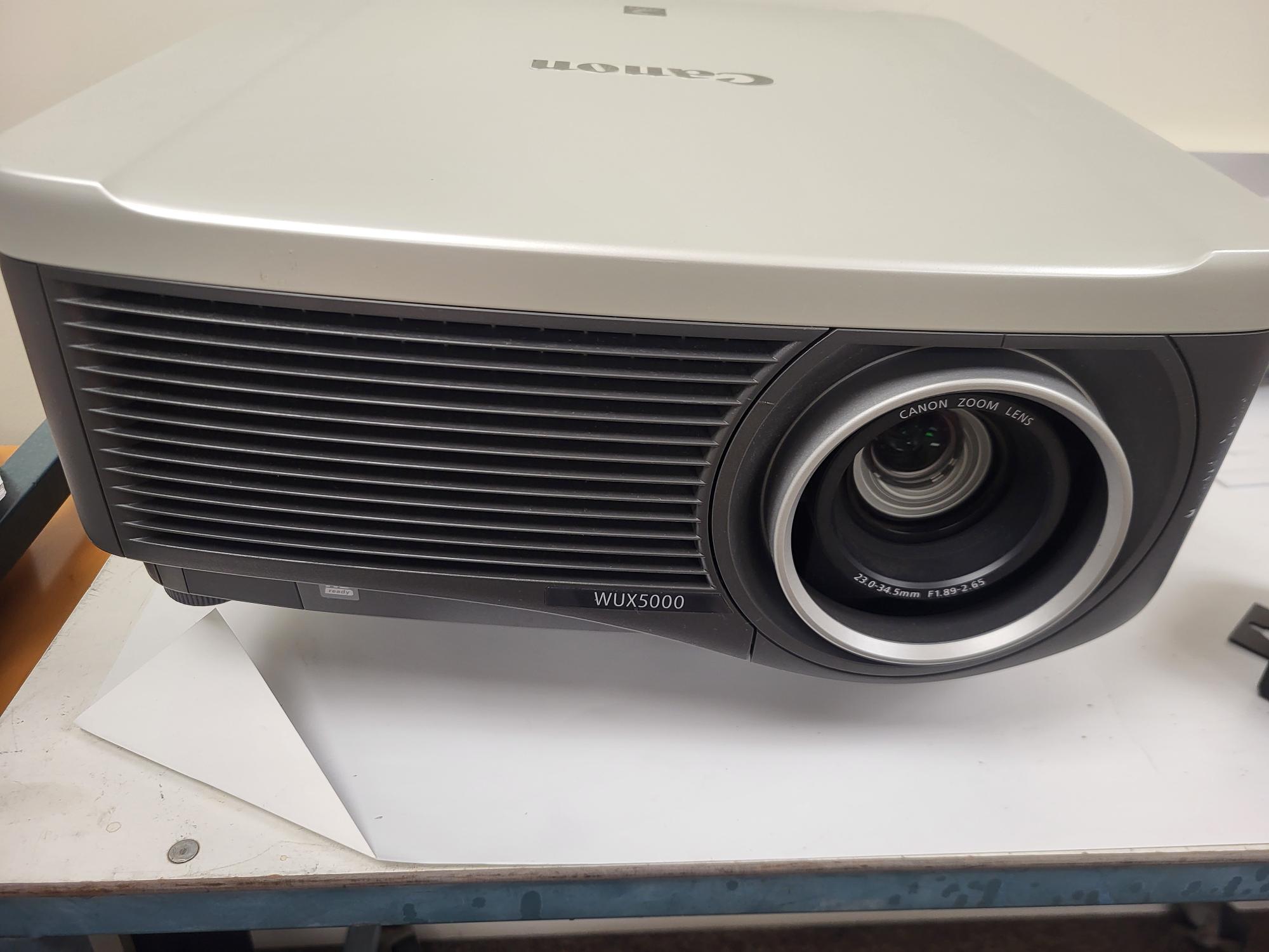 Canon WUX5000 Aisys Projector