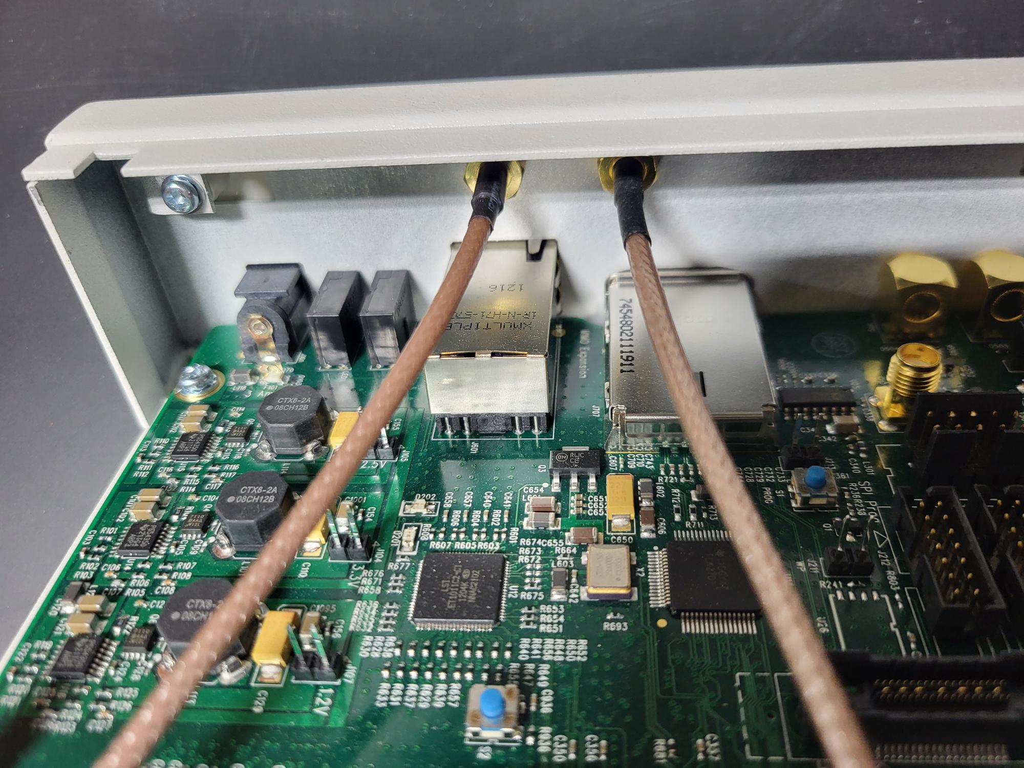 Ettus Research USRP N200 Software-Defined Radio System