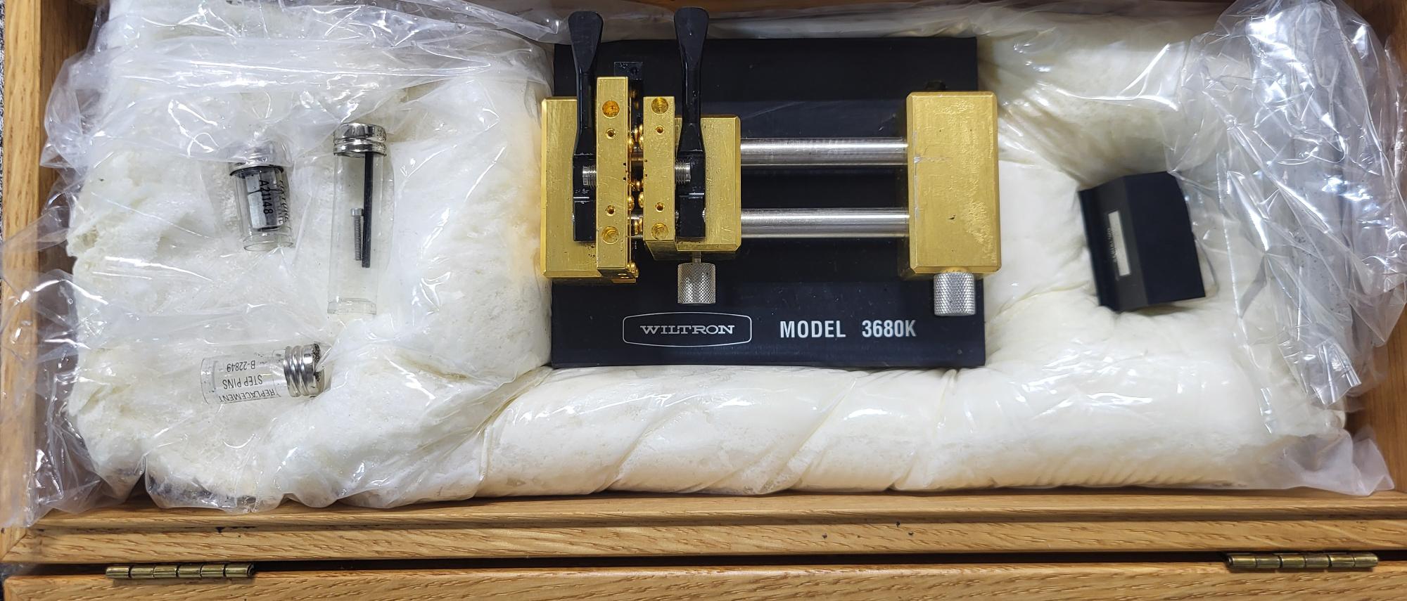Wilton Network Analyzer Universal Test Fixture 3680K