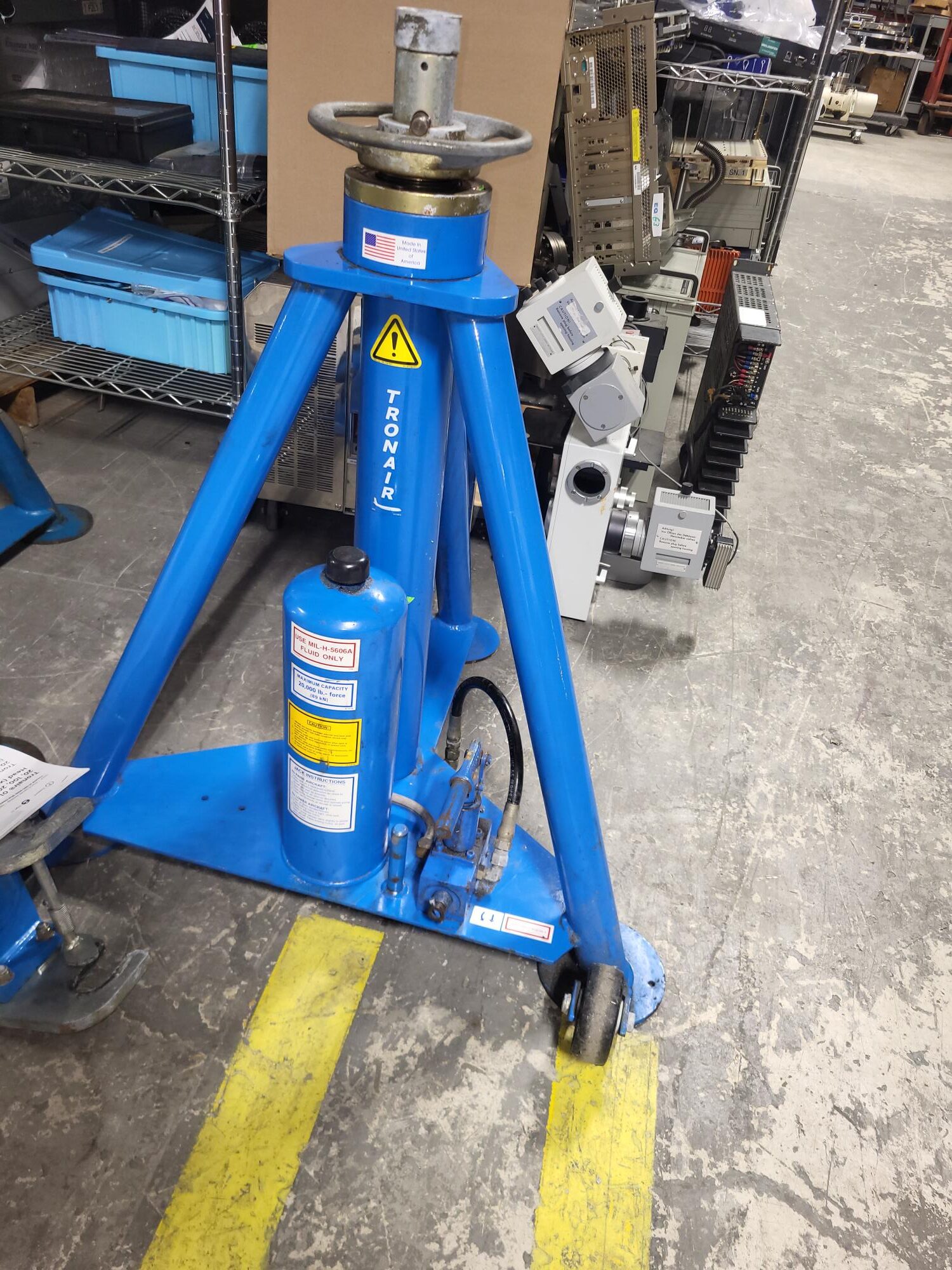 Tronair Airplane Wing Jacks 20,000 Lb. Capacity