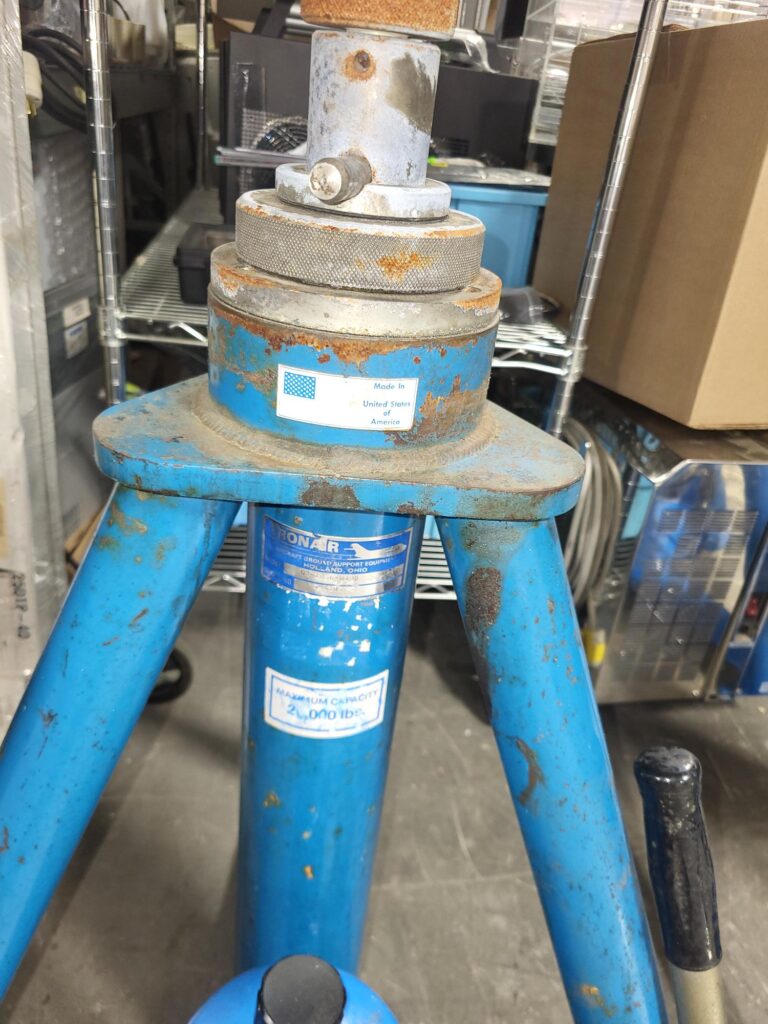 Tronair Airplane Wing Jacks 20,000 Lb. Capacity