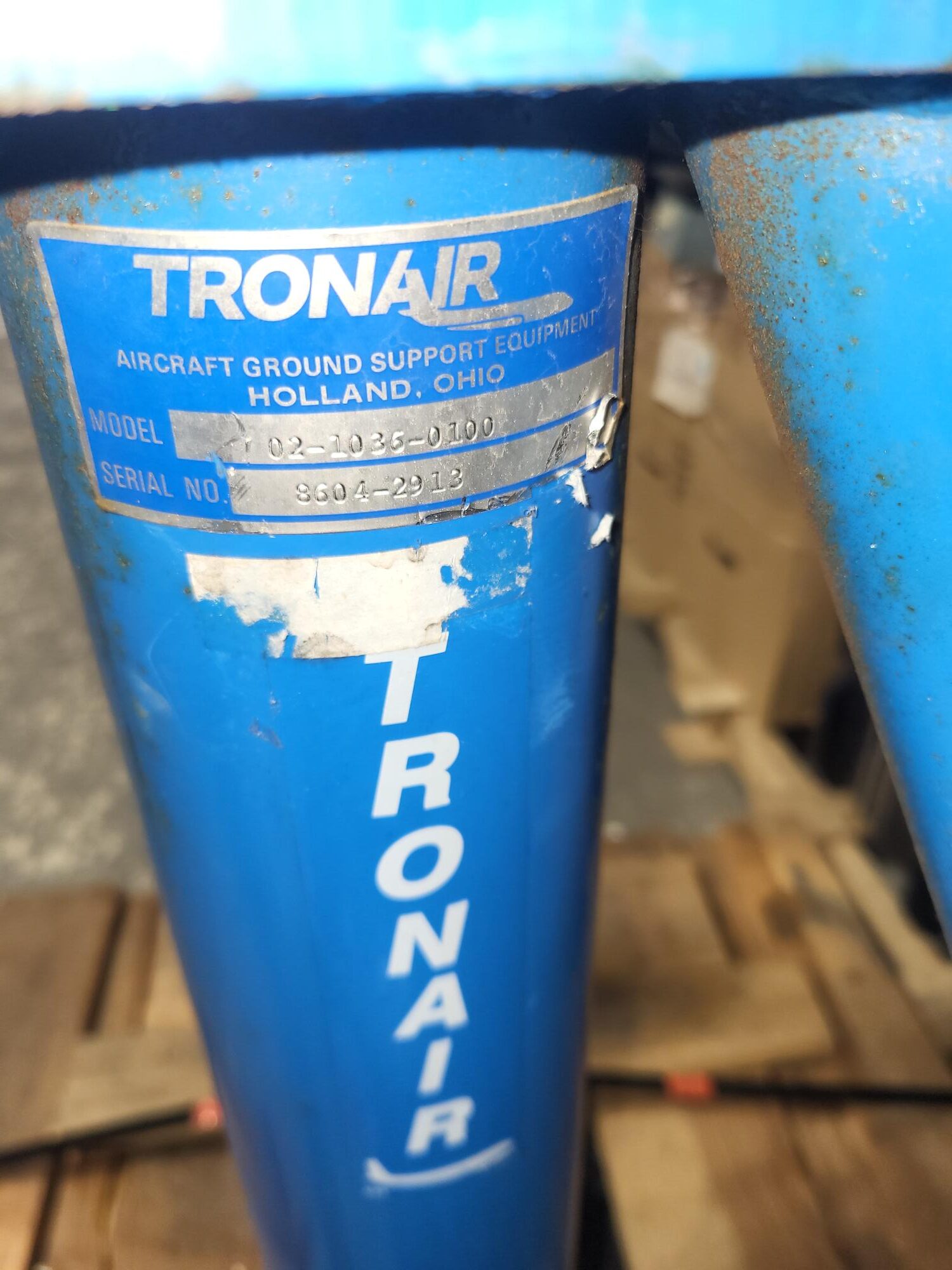 Tronair Airplane Wing Jacks 20,000 Lb. Capacity