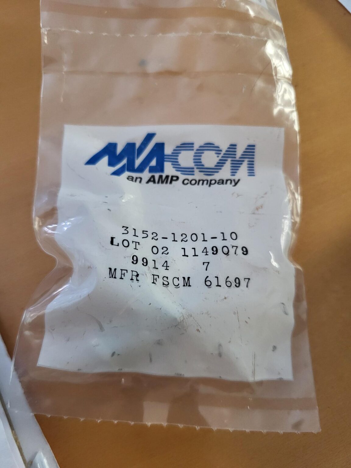 MACOM 3152-1201-10 Flange-Mount Jack Connector - Electronic Components ...