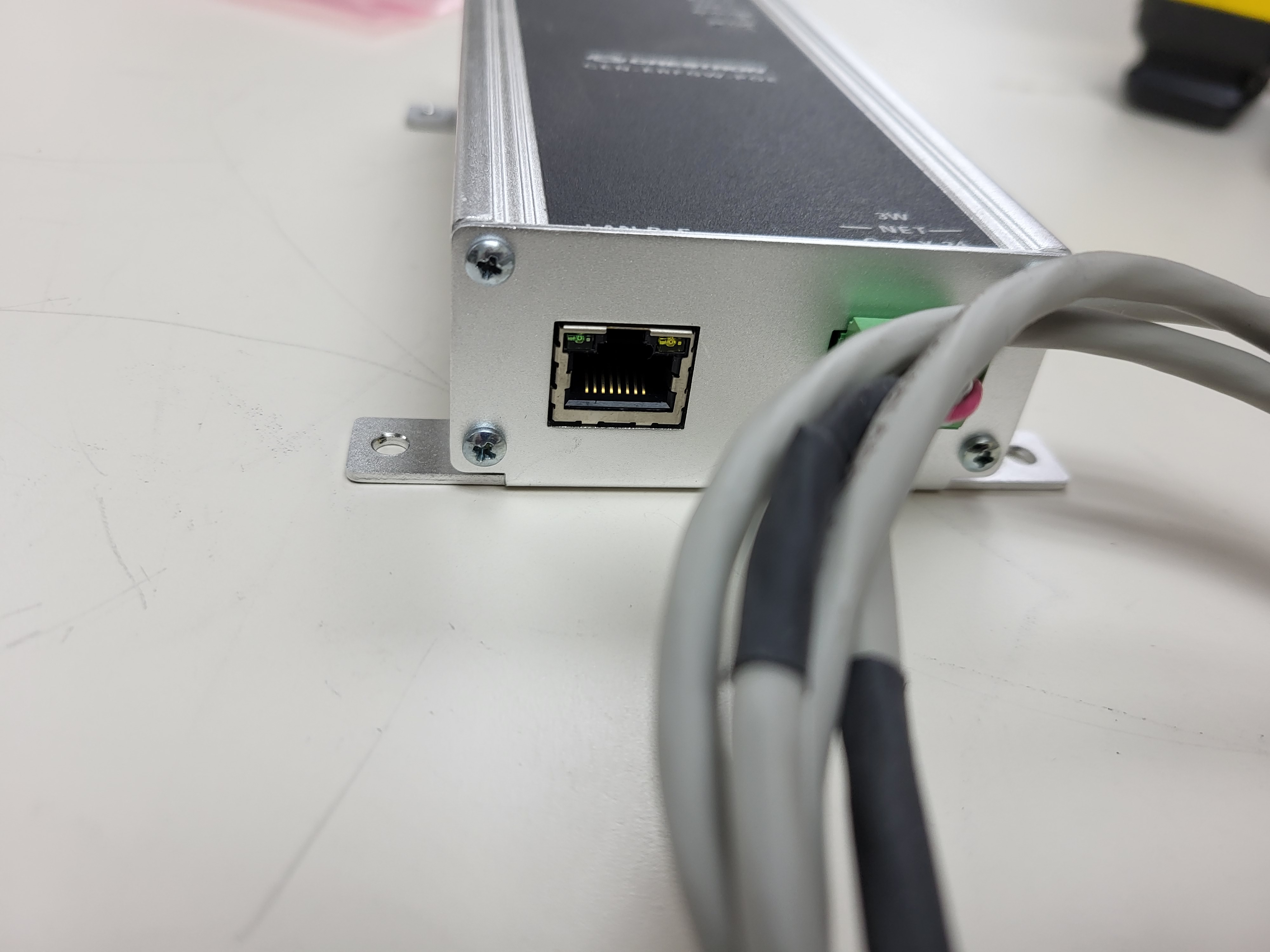 Crestron Wireless Gateway - Cable Connectors, Computer Accessories ...