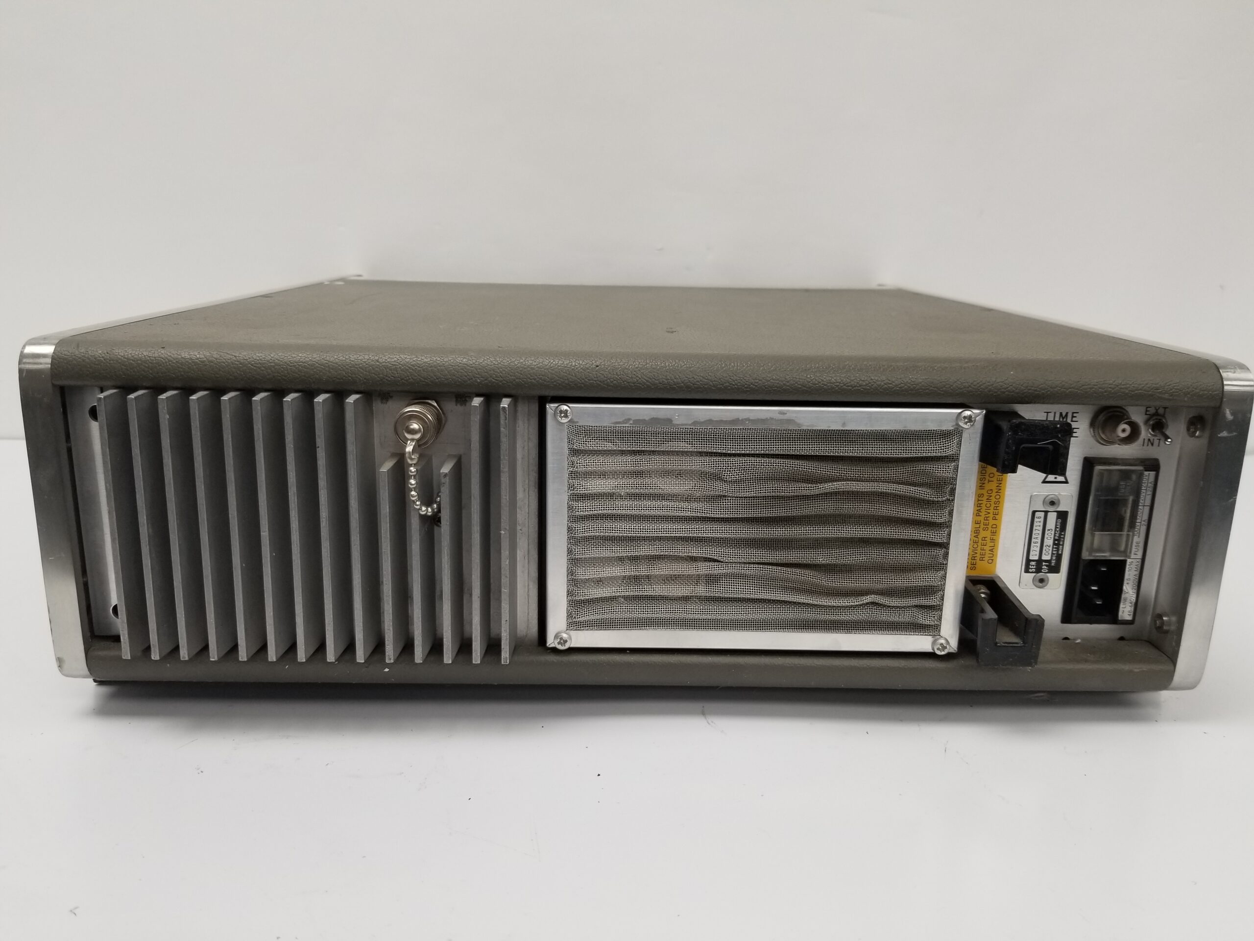 Hewlett Packard 8640B AM/FM RF Signal Generator - Signal Generators ...