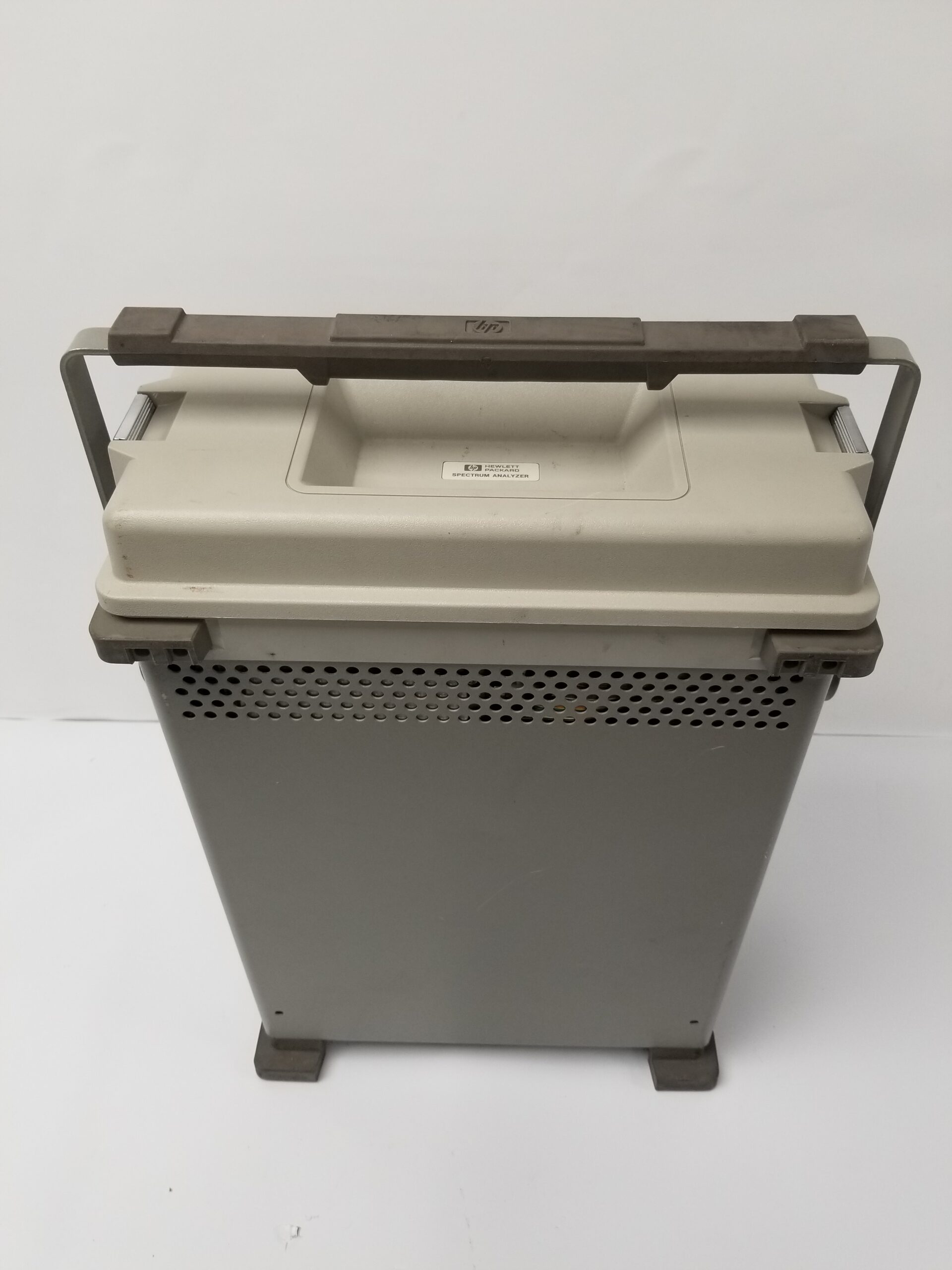 Hewlett Packard 8563E Spectrum Analyzer 30Hz-26.5Ghz for PARTS/REPAIR ...