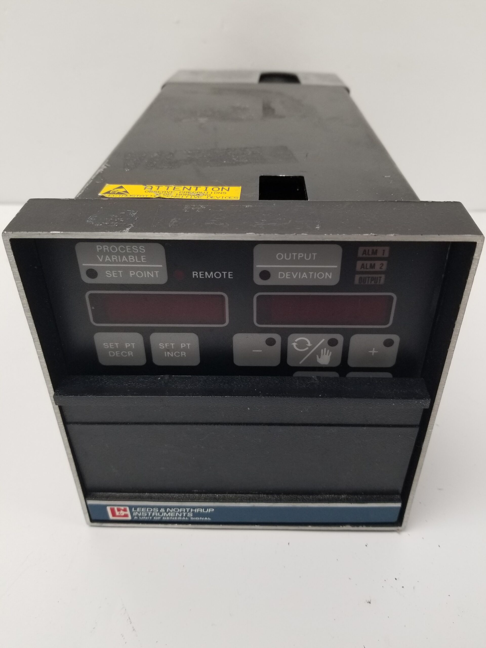 Leeds and Northrup Instruments 6011-3-0 Temperature Controller - Motors ...