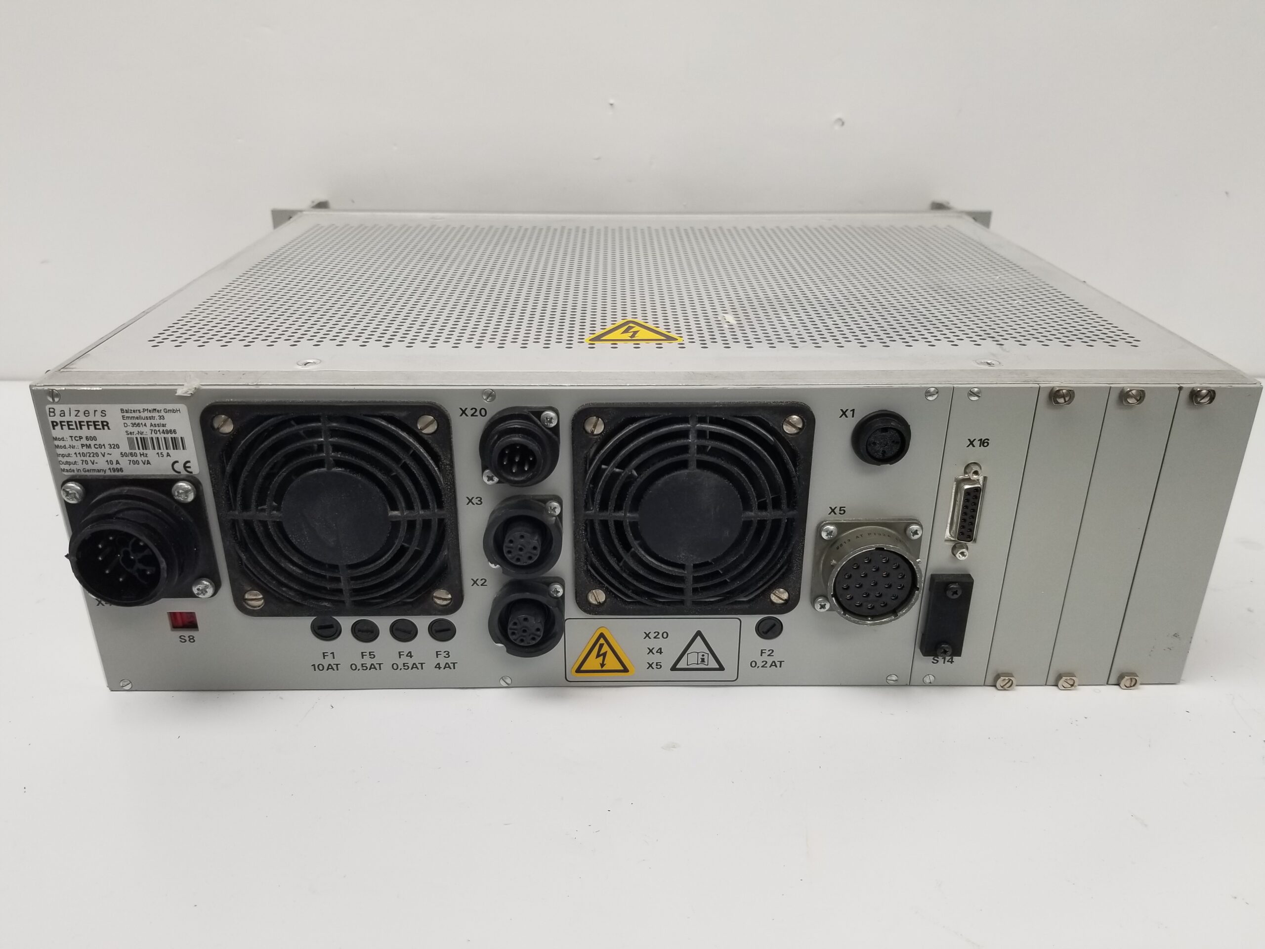 Balzers TCP 600 - Vacuum Equipment, Vacuum Measurement & Control - BMI ...