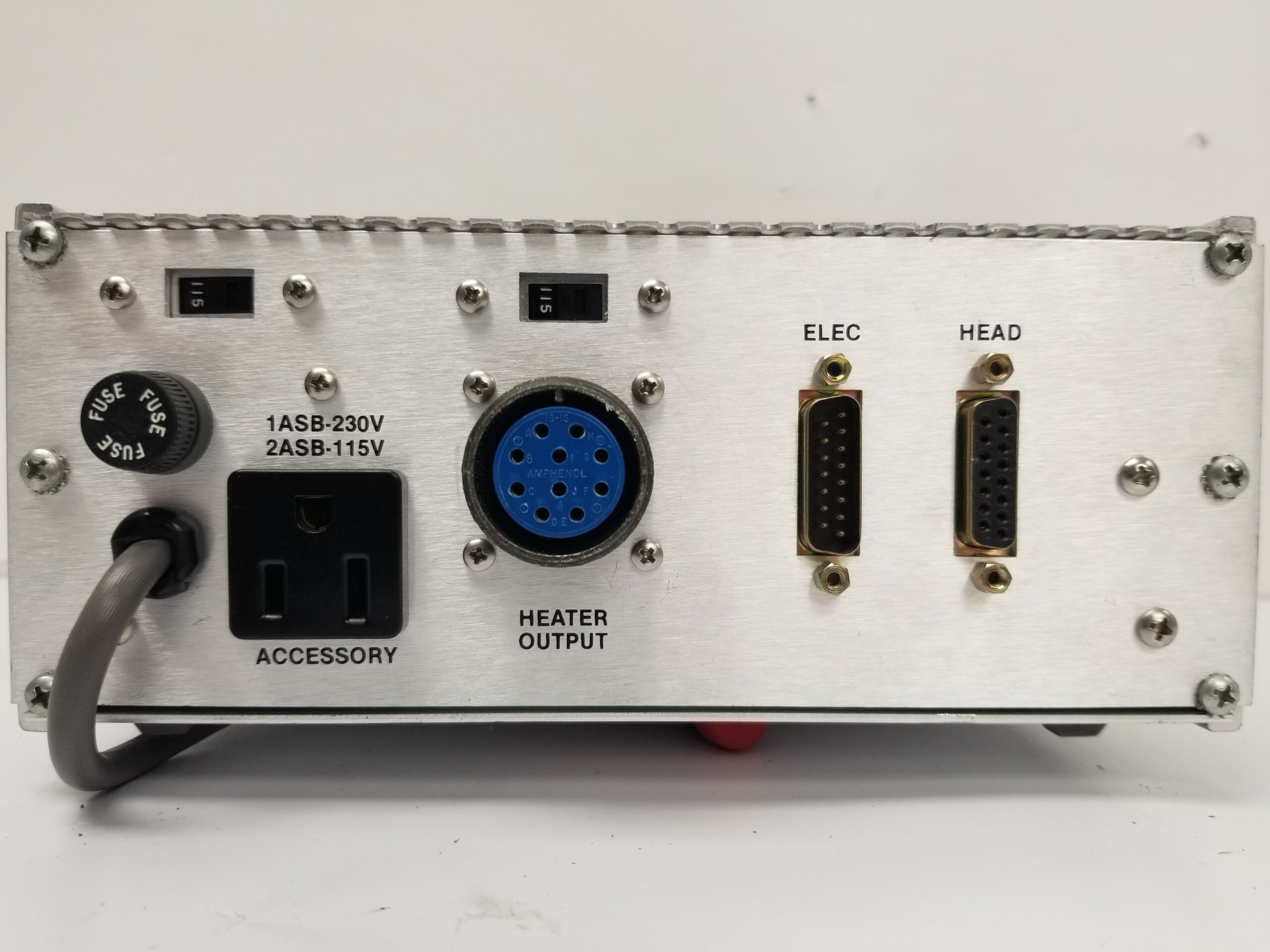 MKS Type 272 Temperature Controller