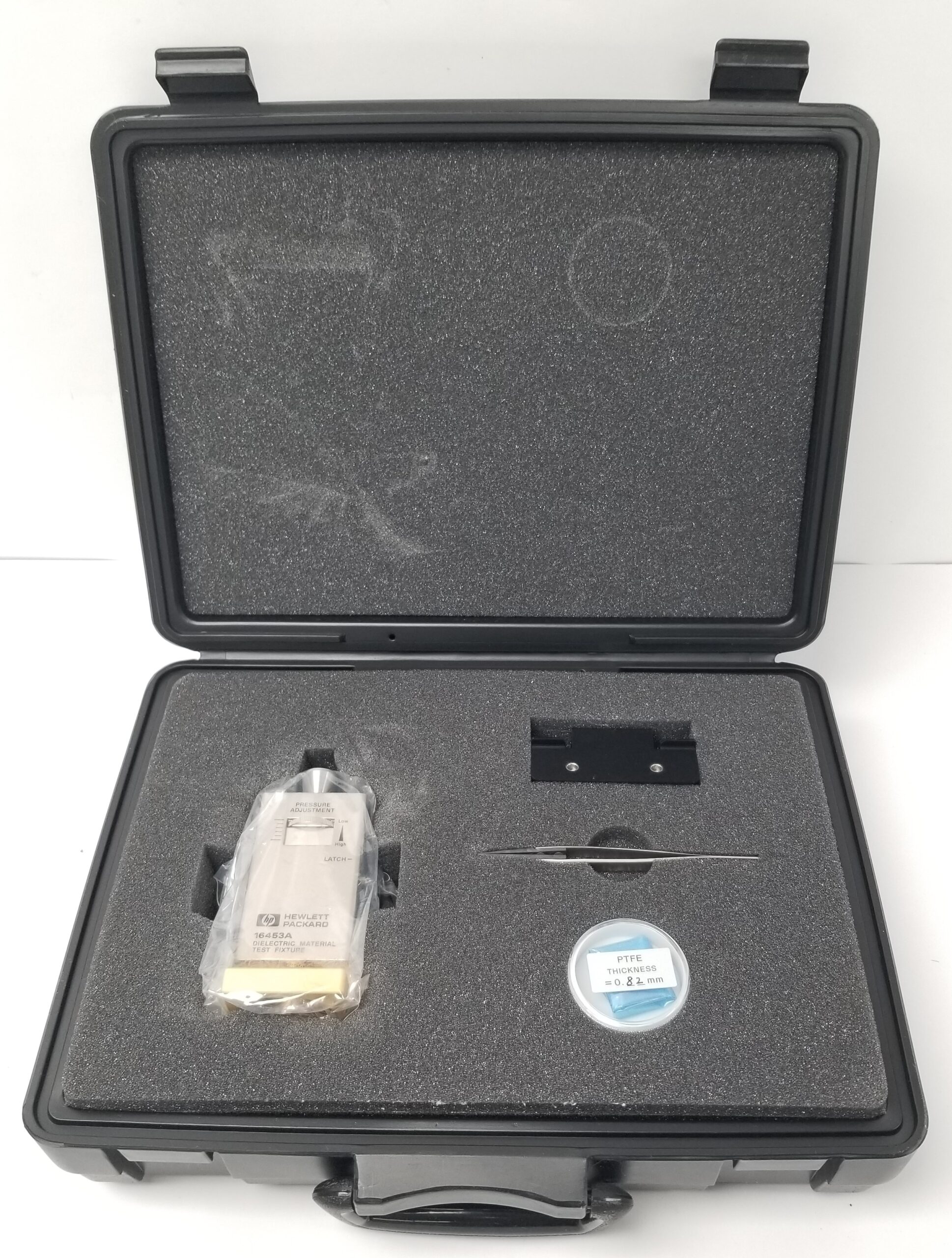 Hewlett Packard 16453A Dielectric Test Fixture