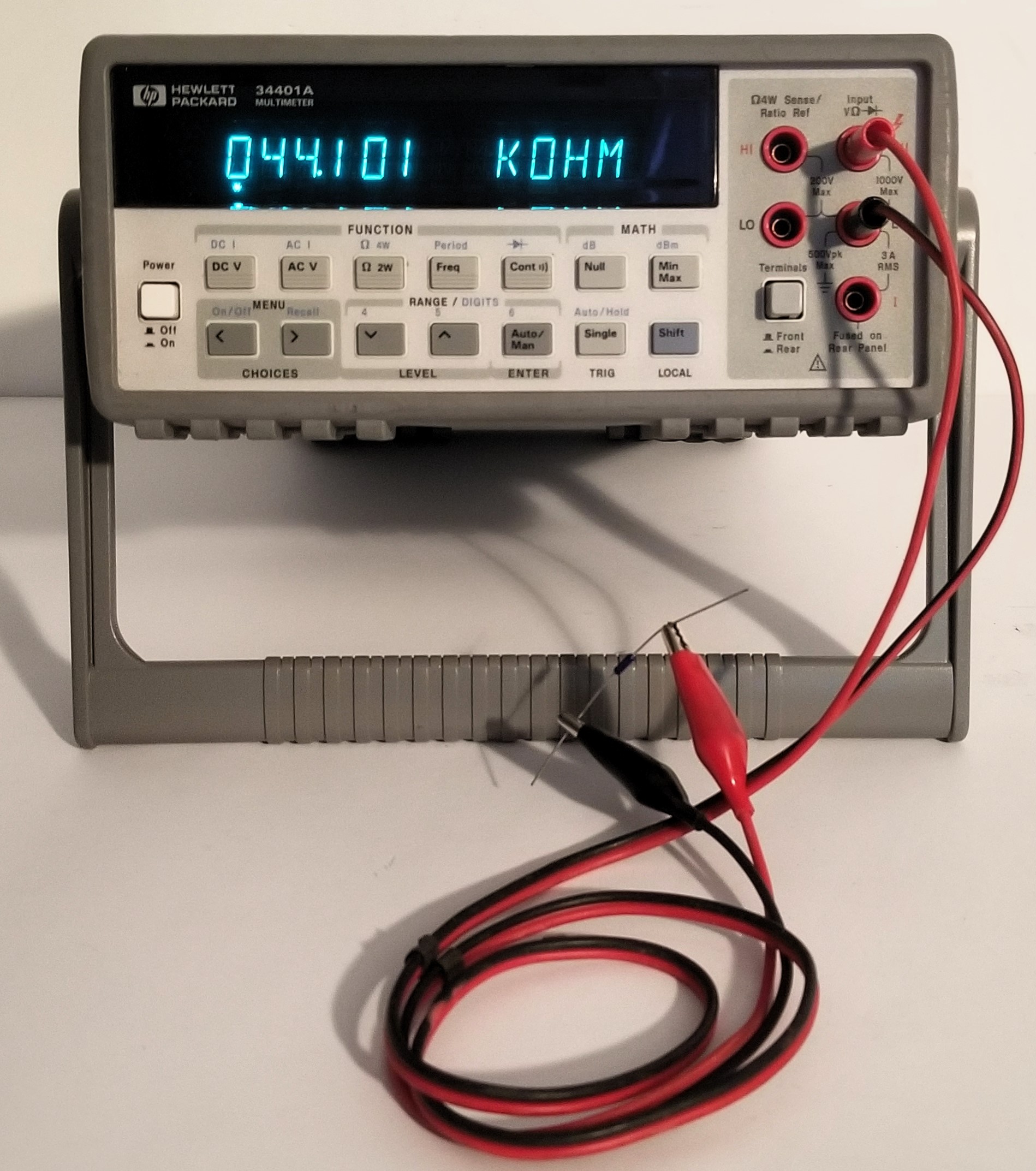 Hewlett Packard 34401A Digital Multimeter