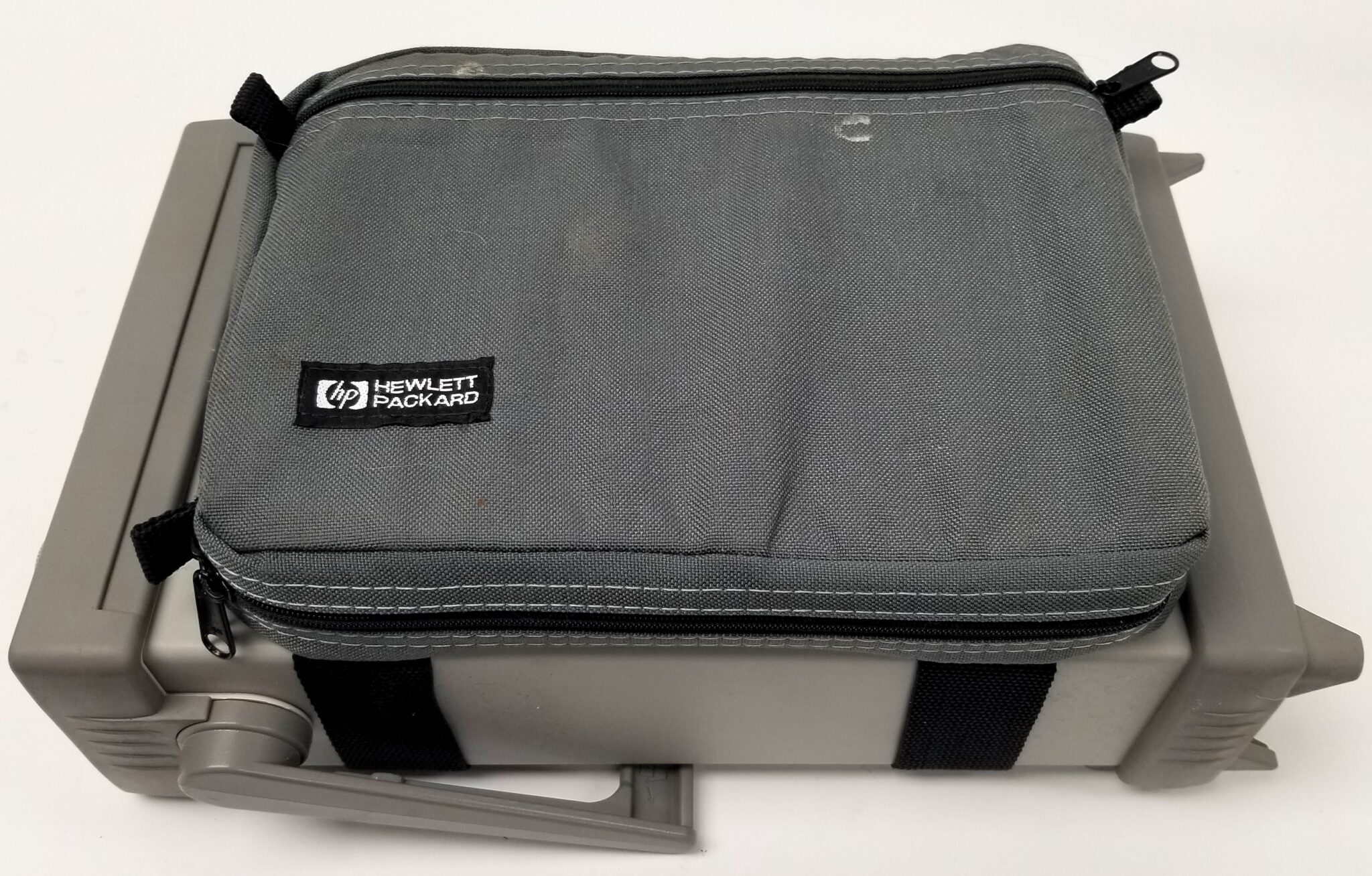 Hewlett Packard 33120A 15 MHz Function Generator