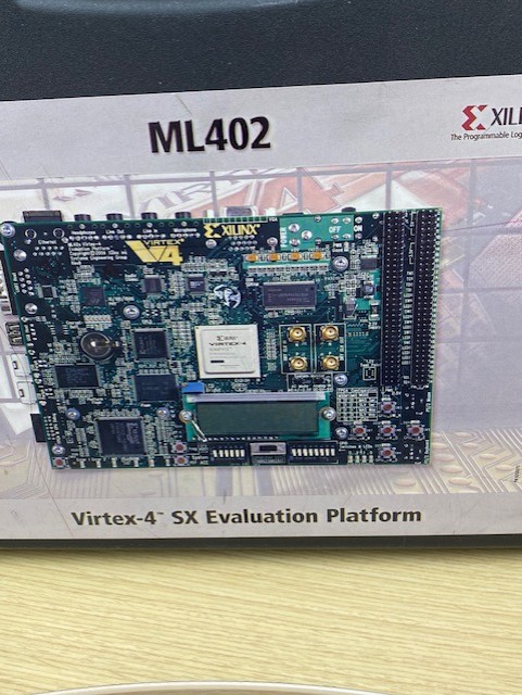 Xilinx Virtex -4 ML402 Evaluation Platform - Circuit Board Modules ...