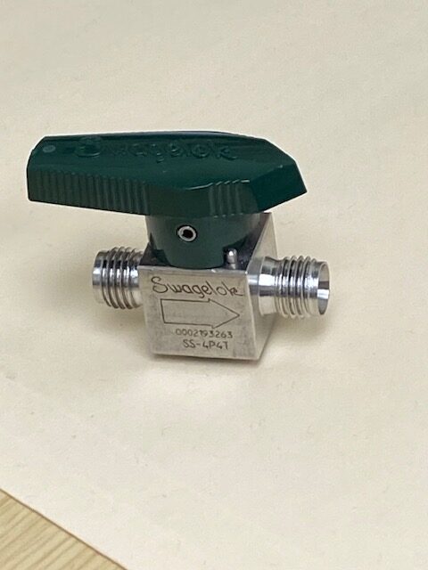 Swagelok SS-4P4T Tube Fitting Quarter Turn Instrument Plug Valve