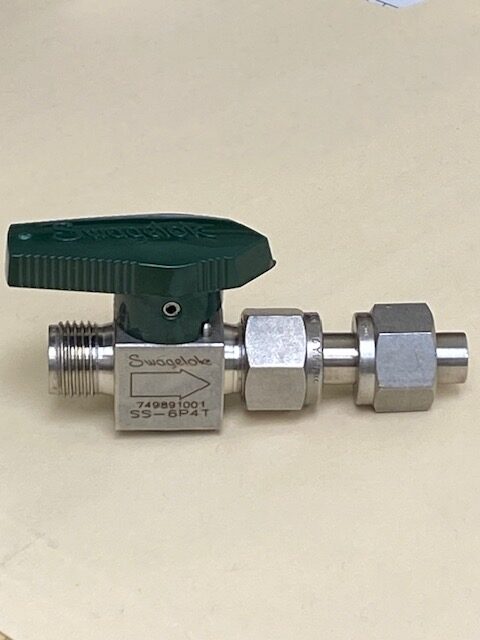 Swagelok SS-6P4T Stainless Steel Quarter Turn Instrument Plug Valve