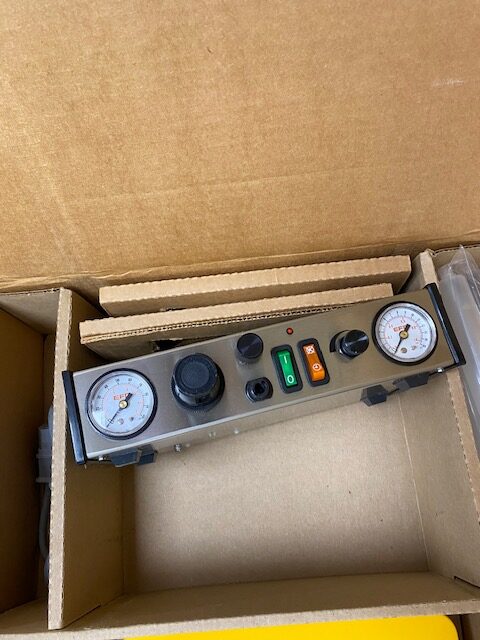 EFD 1000XL High Precision Electronic Fluid Dispenser