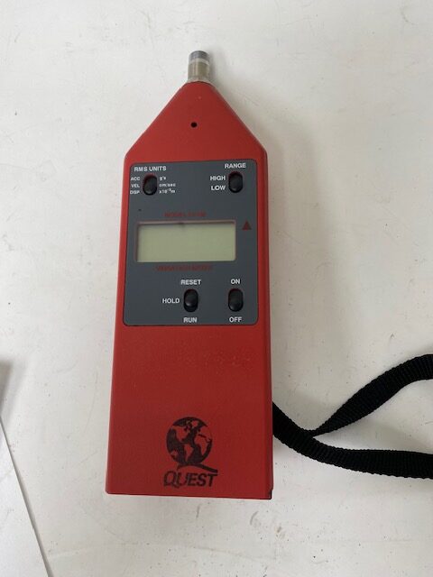 Quest Technologies VI-100 Vibration Meter