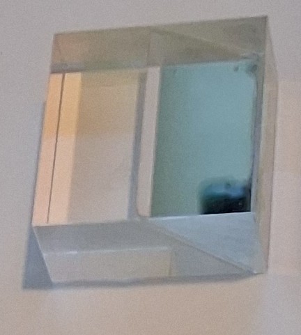 Rectangular Large-Aperture Polarizing Beam Splitter