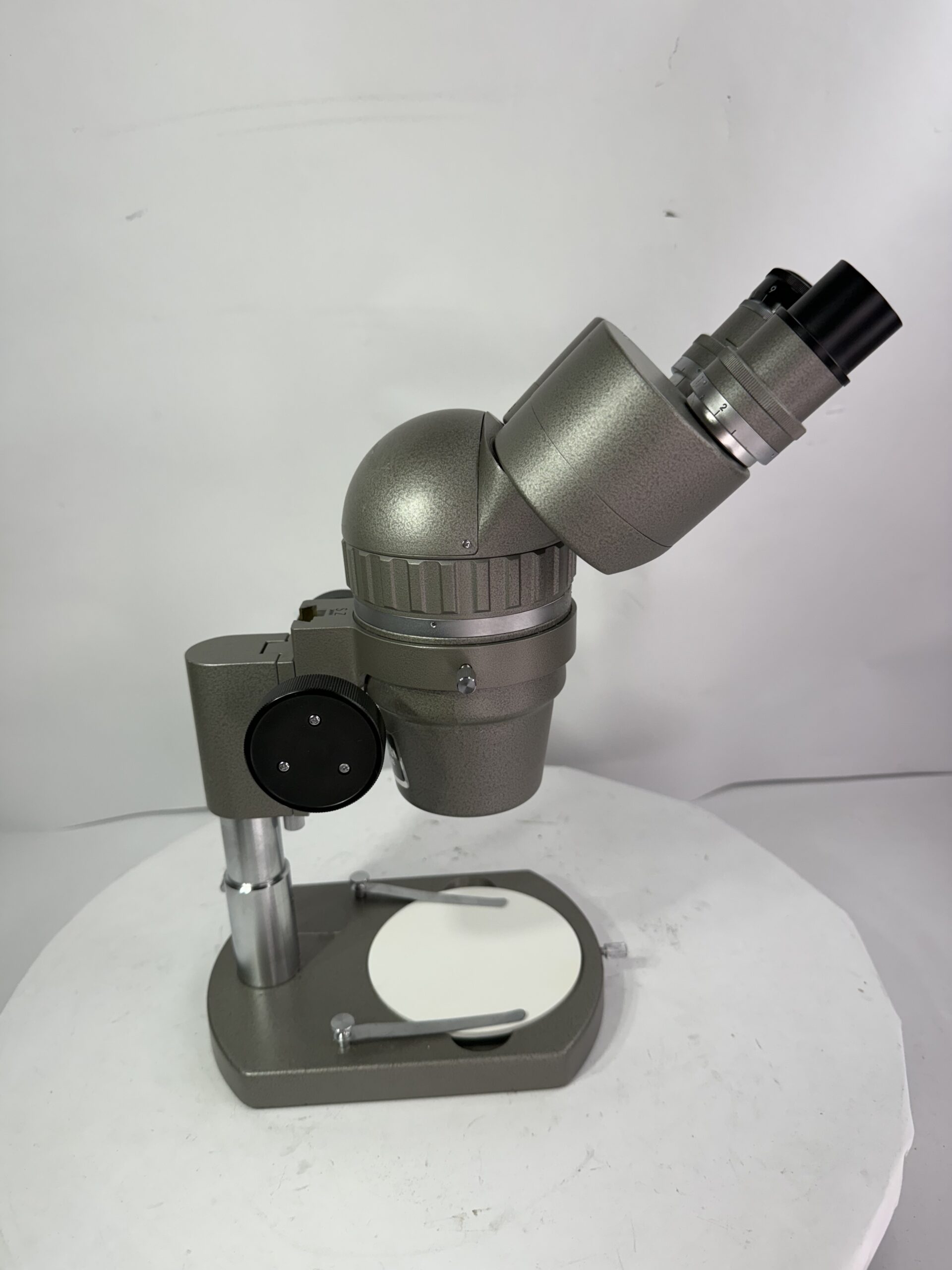Olympus SZ-III Stereo Zoom Microscope – Industrial/Lab Grade