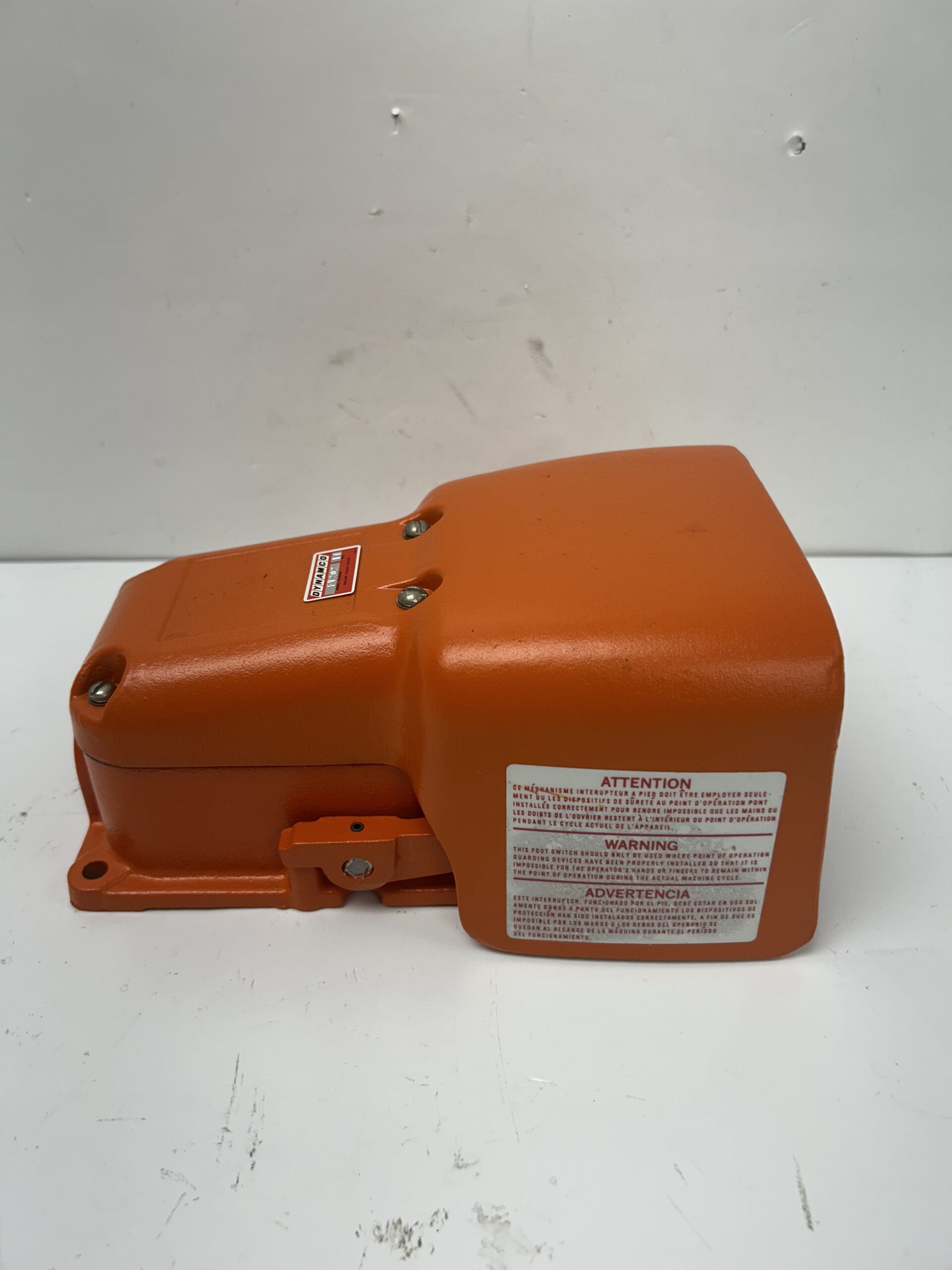 LINEMASTER SWITCH CORP HERCULES FOOT SWITCH FV202