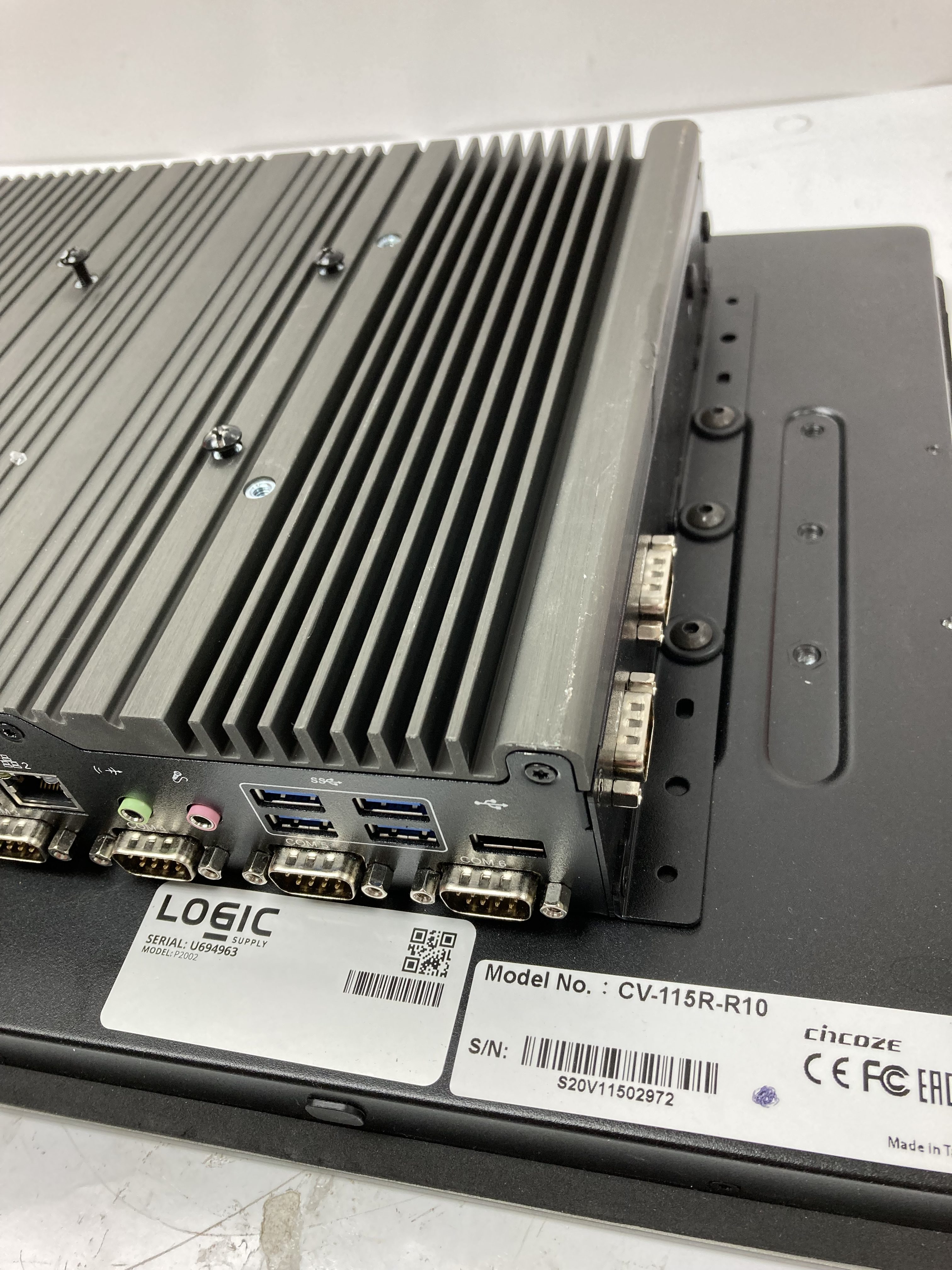 Cincoze Rugged Intel 6th Gen Core i3/i5 Slim Fanless Computer with ...