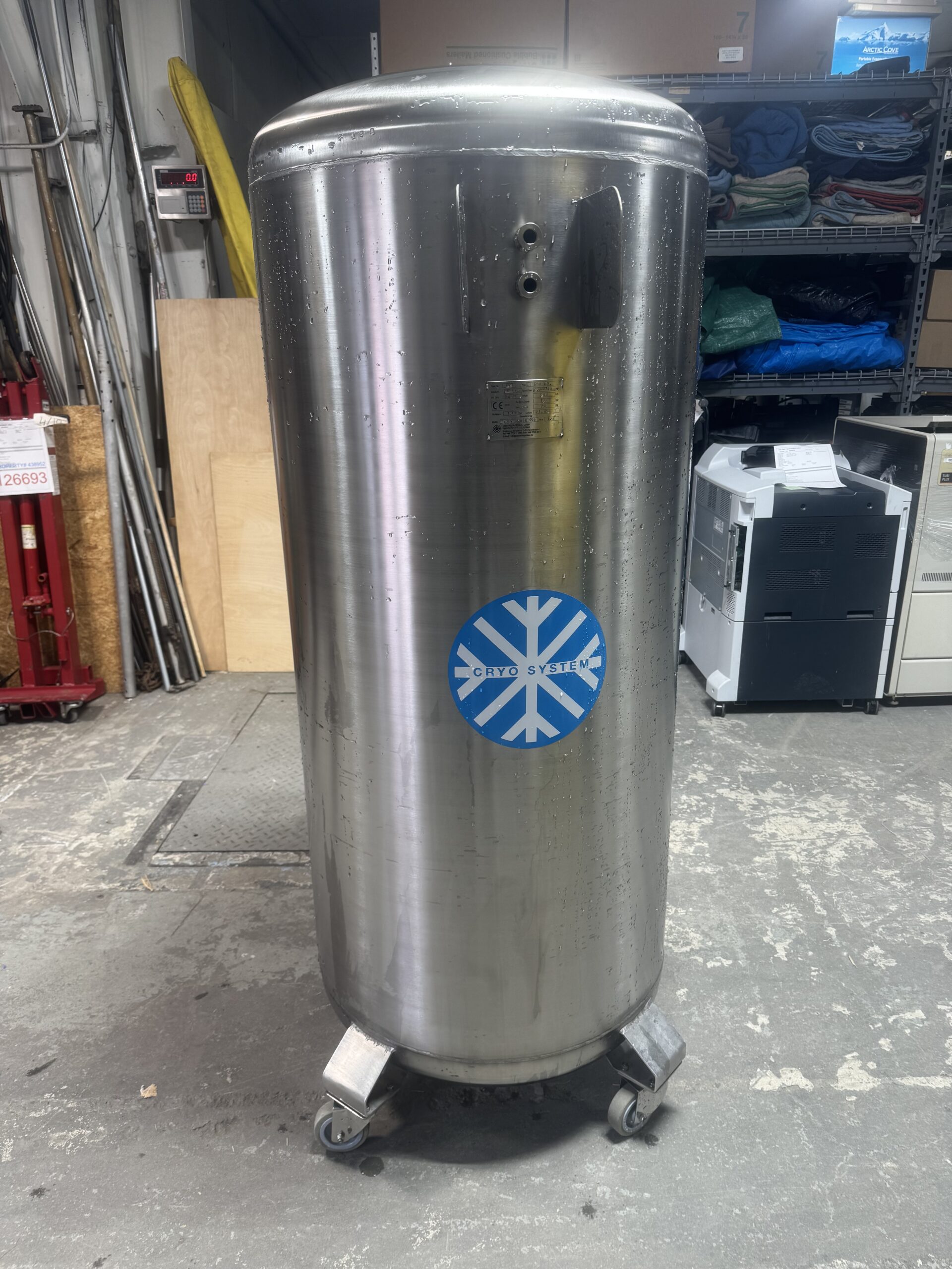 Cryo Dewar by Cryo Anlagenbau GmbH – Helium Transport Vessel