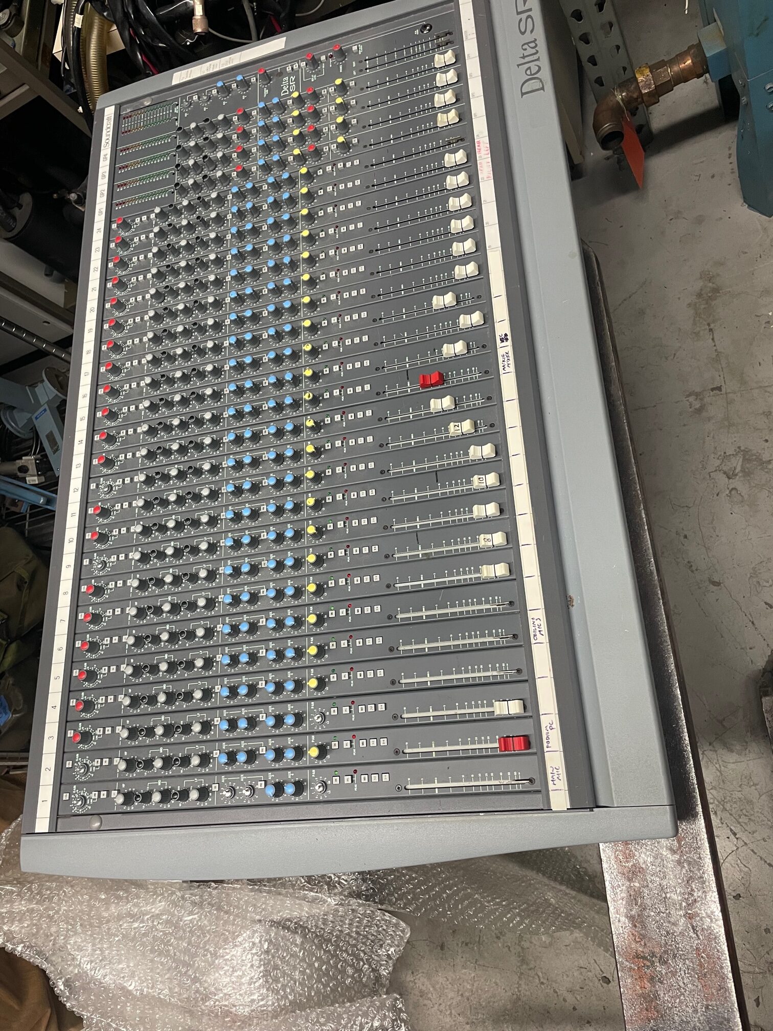 Soundcraft Delta SR Audio Mixer Console - Audio Visual Equipment - BMI ...
