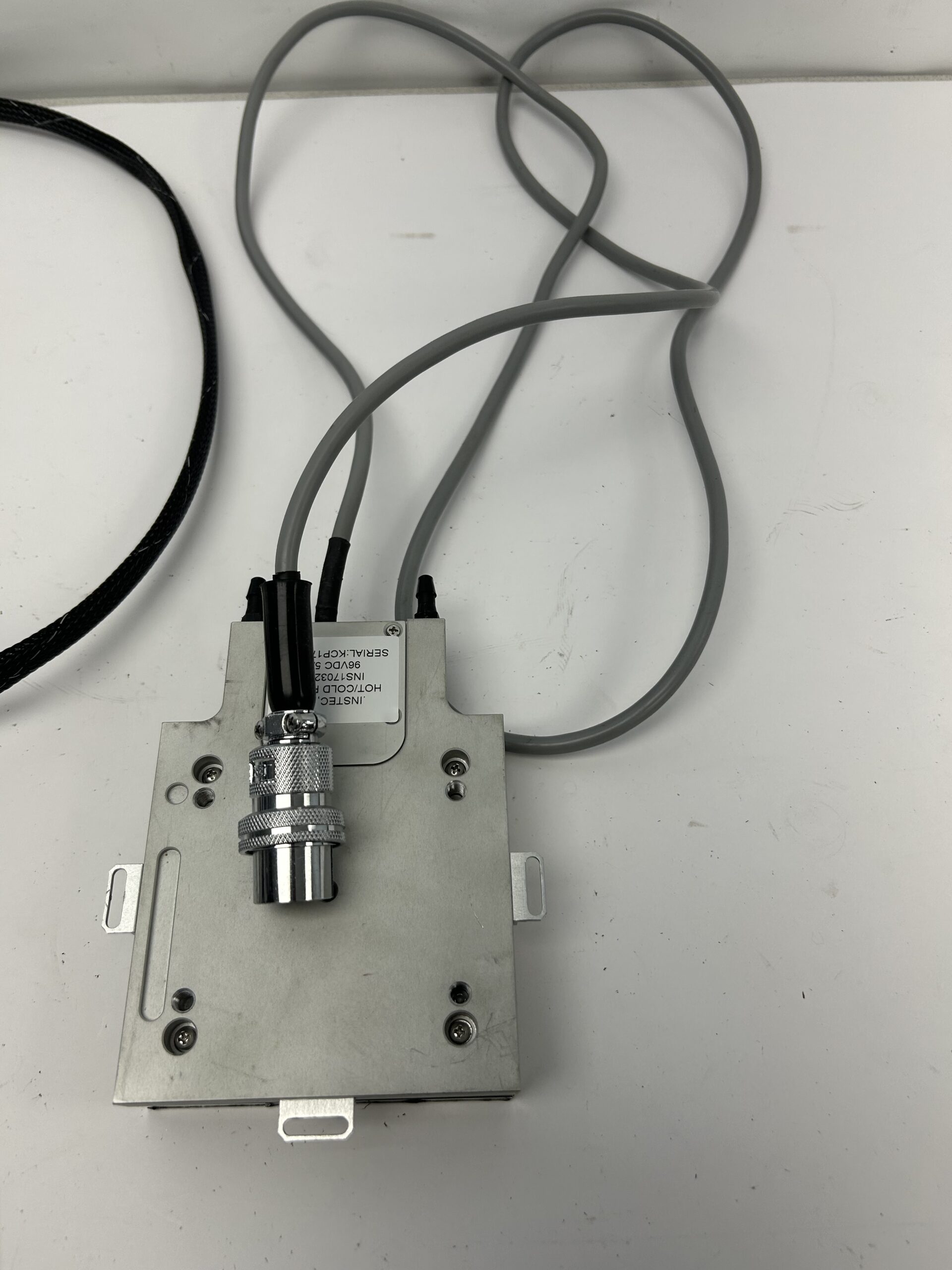 Instec Square Wafer Chucks – Precision Testing Platform