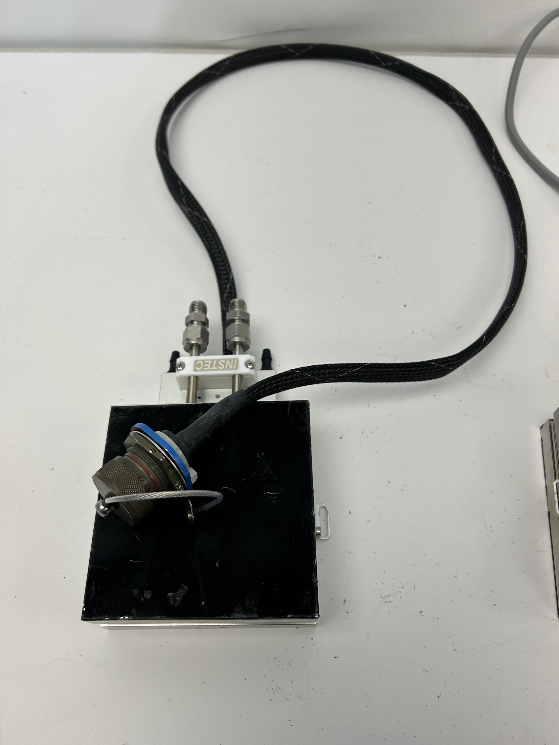 Instec Square Wafer Chucks – Precision Testing Platform