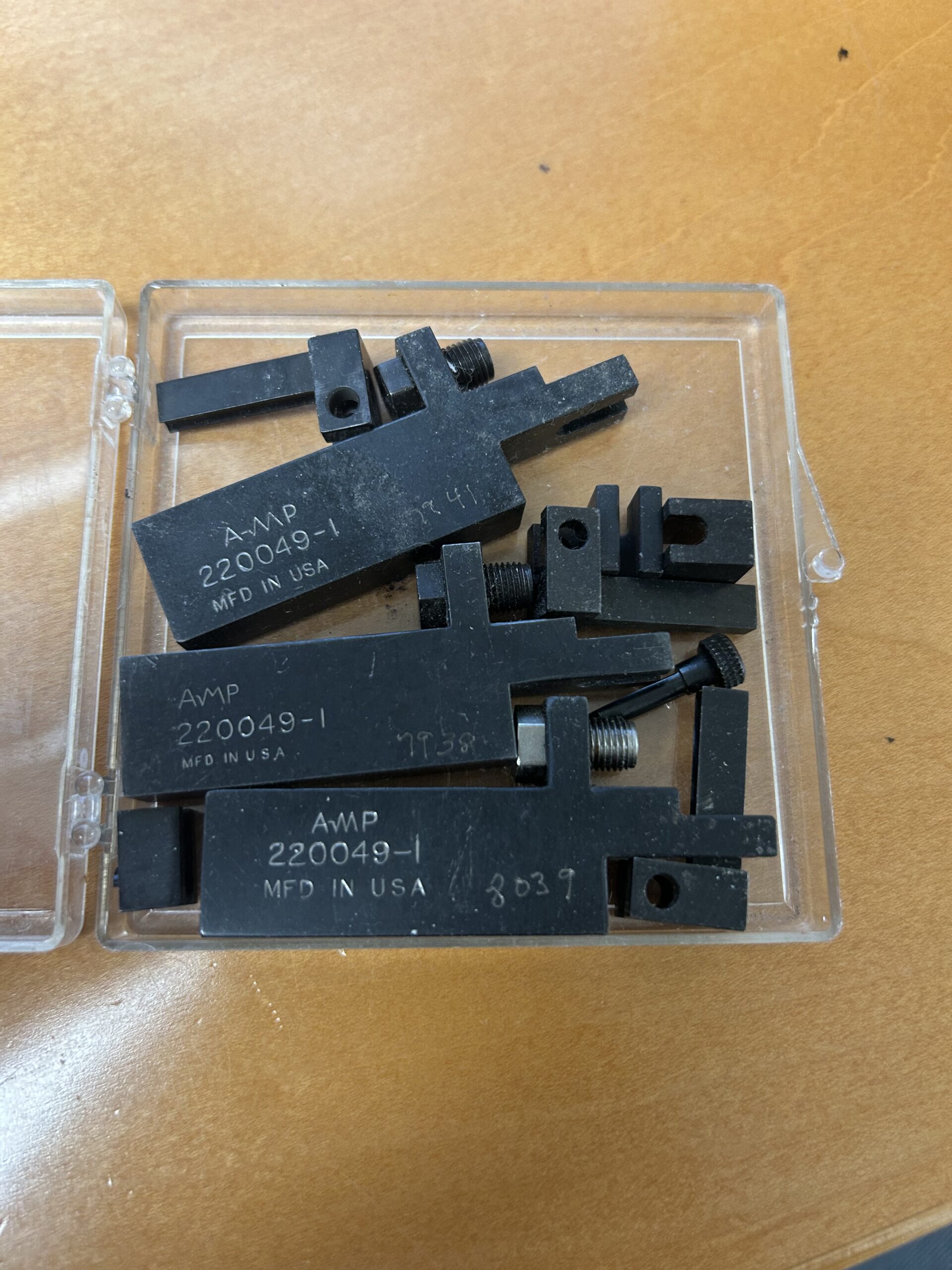 AMP 220235-1 & 220235-2 Die Set Lot with Accessories
