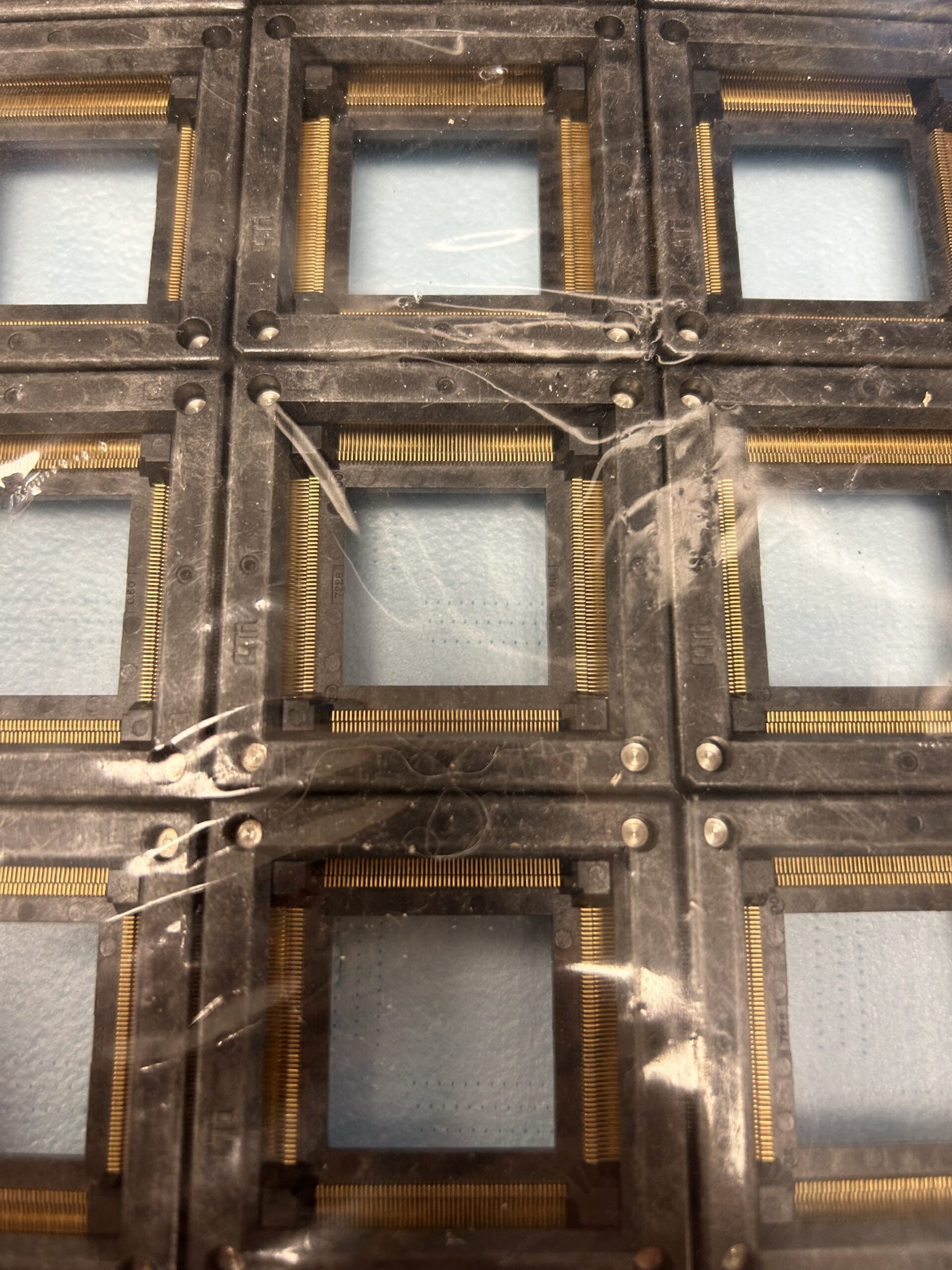 Chip Carriers for Integrated Circuits – Durable & Versatile Solutions