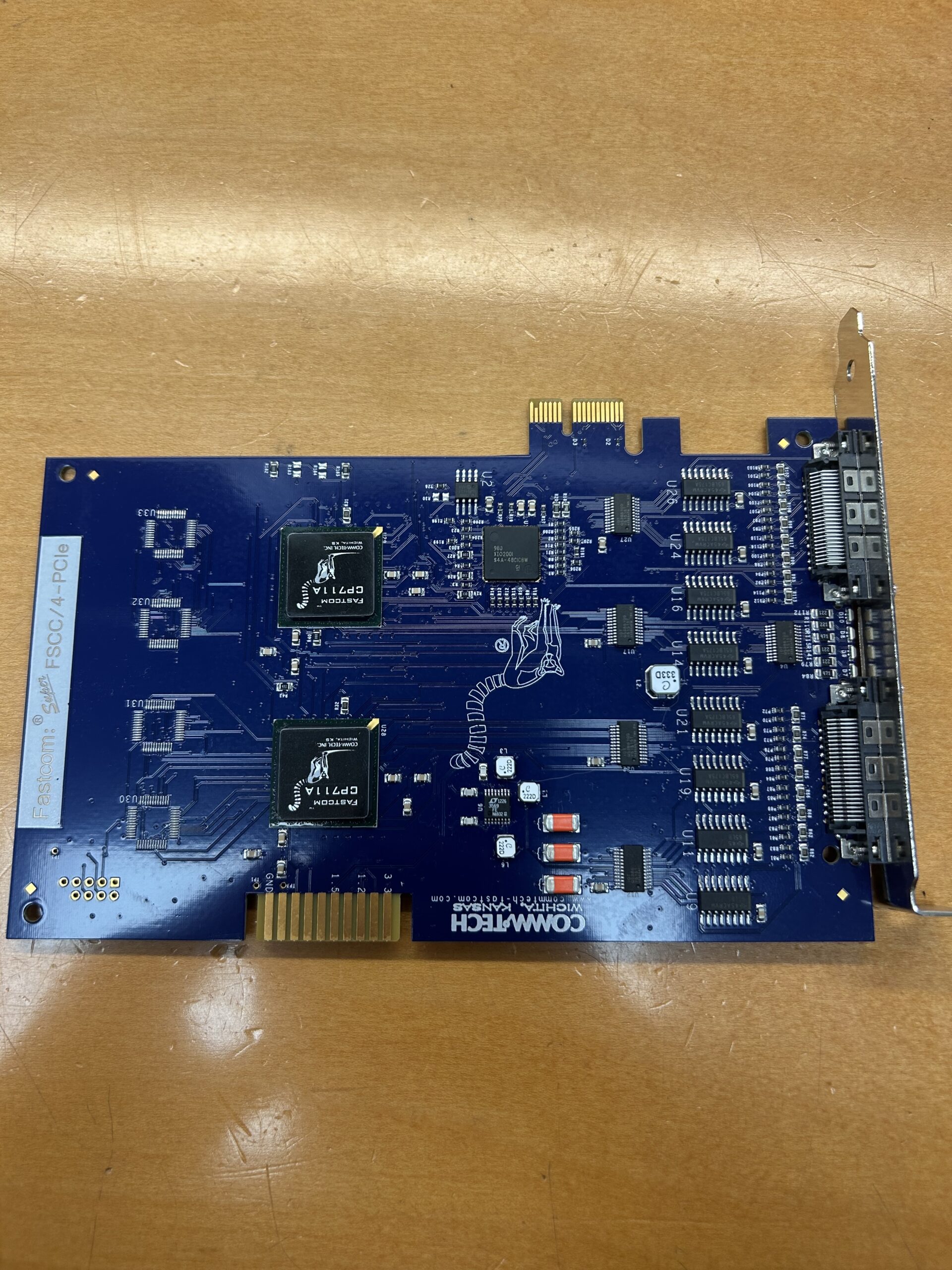 FASTCOM SUPERFSCC/4-PCIE High-Speed Serial Controller