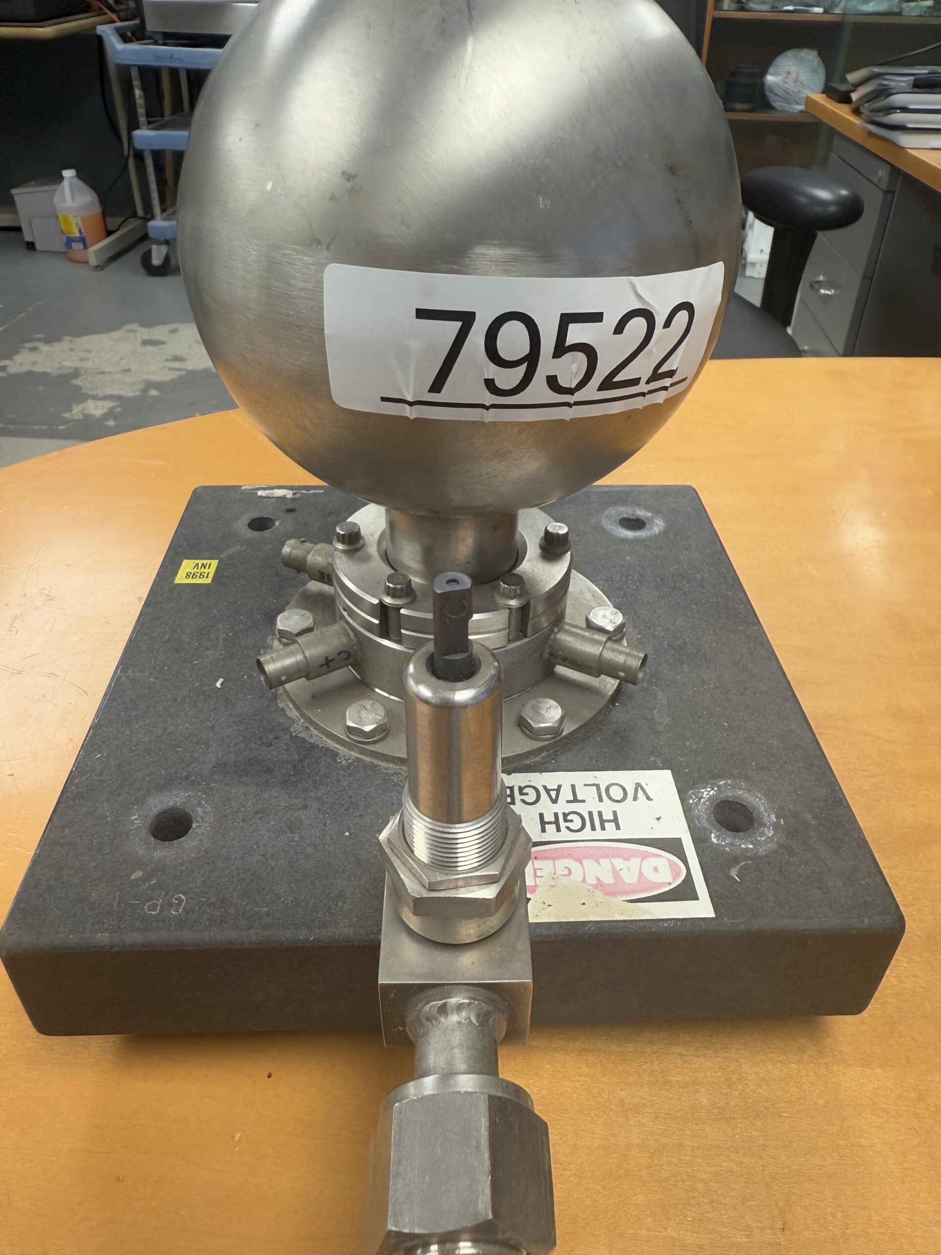 Heavy-Duty Sphere with Base Plate