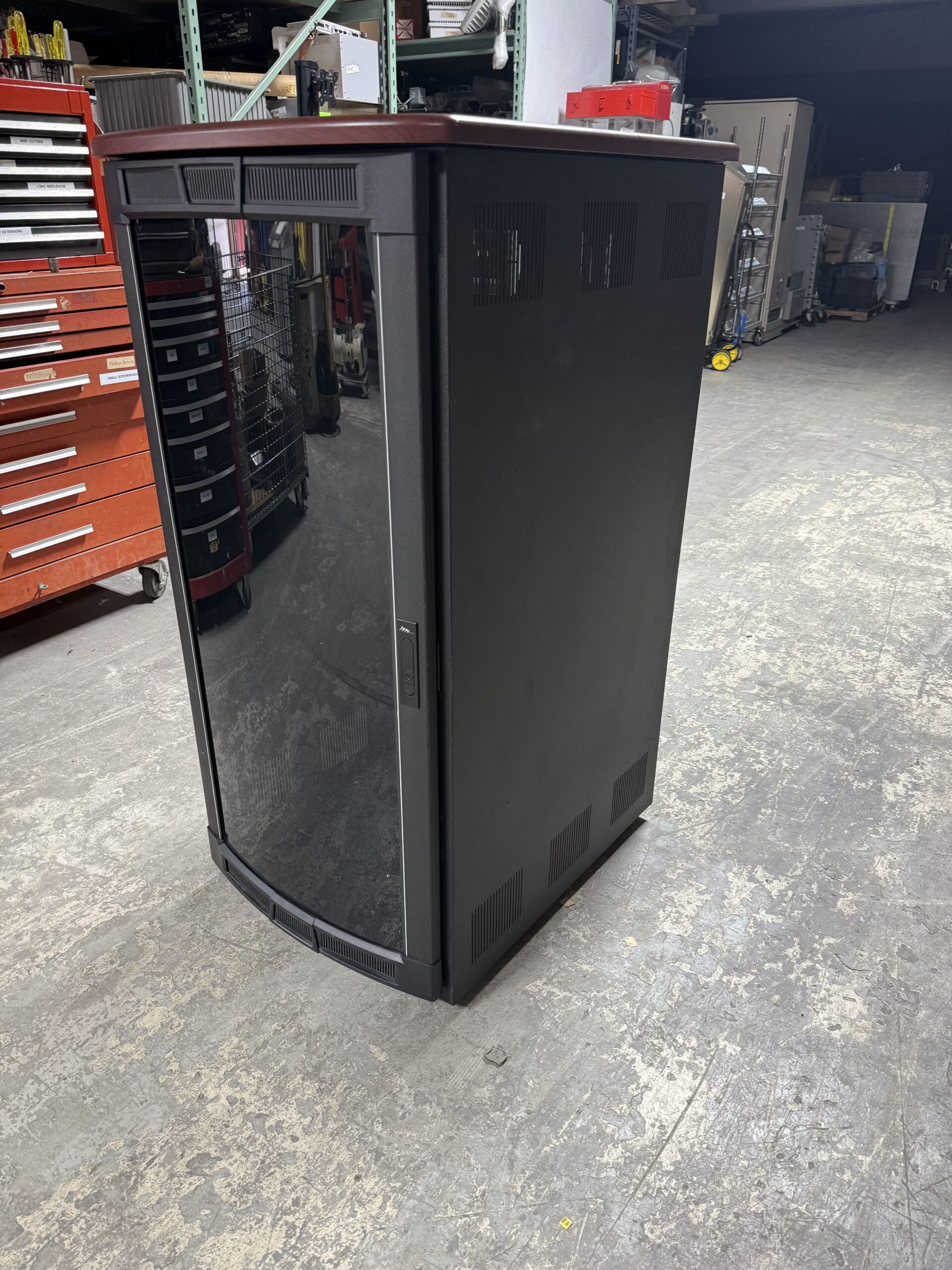 Middle Atlantic AV Cabinet – Professional Rack for AV & Networking