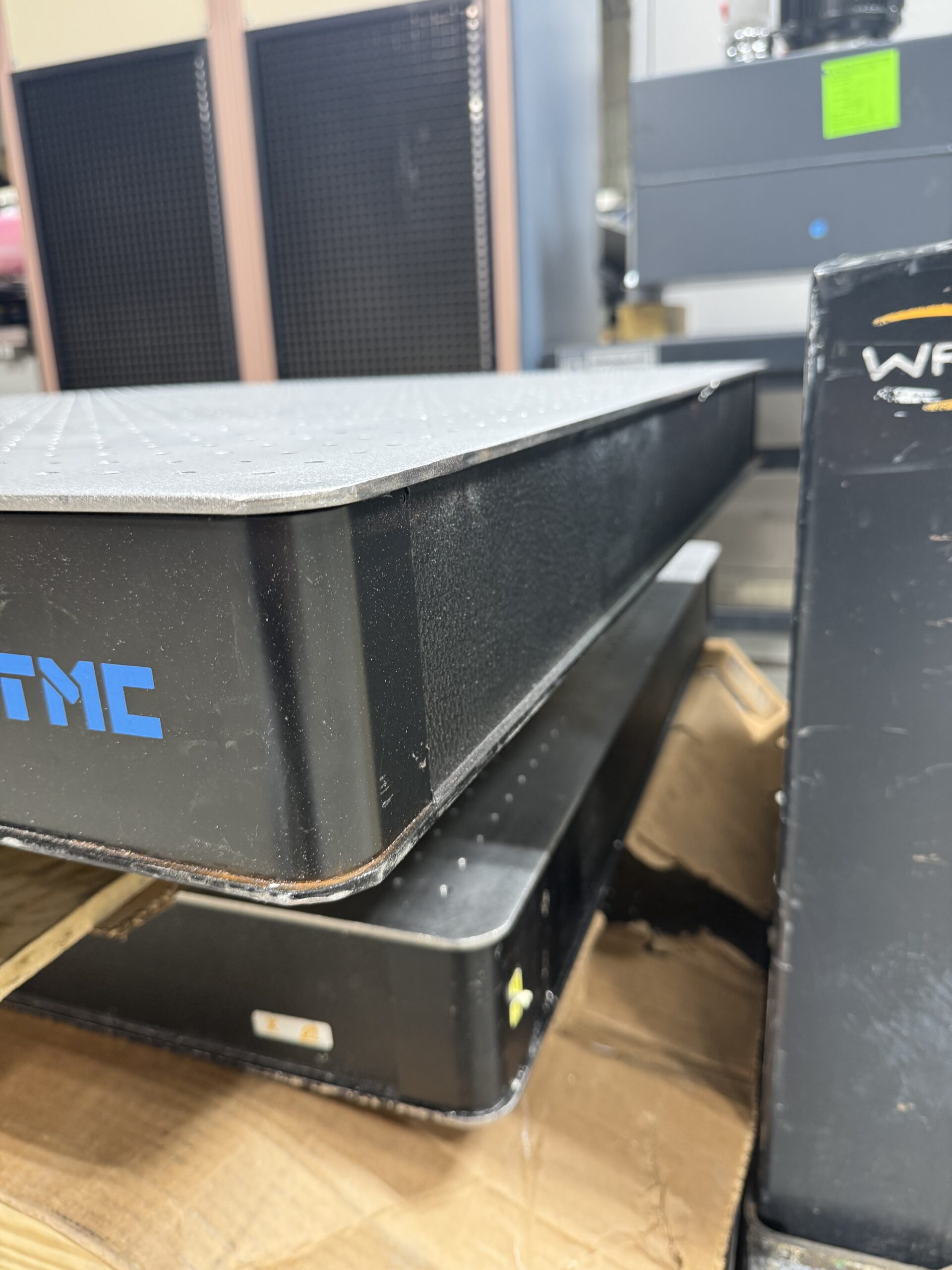 TMC 78-239-02R Optical Table – Precision Vibration Isolation