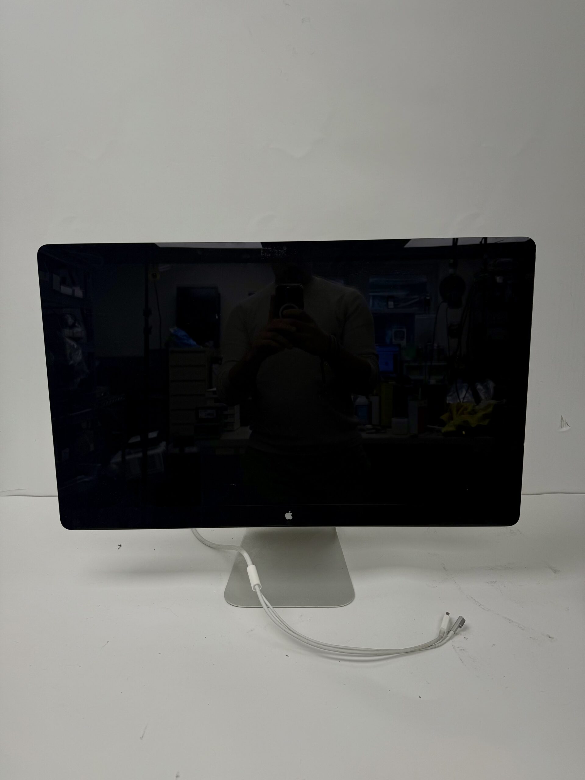 Apple A1407 Thunderbolt Display – 27” WQHD Monitor