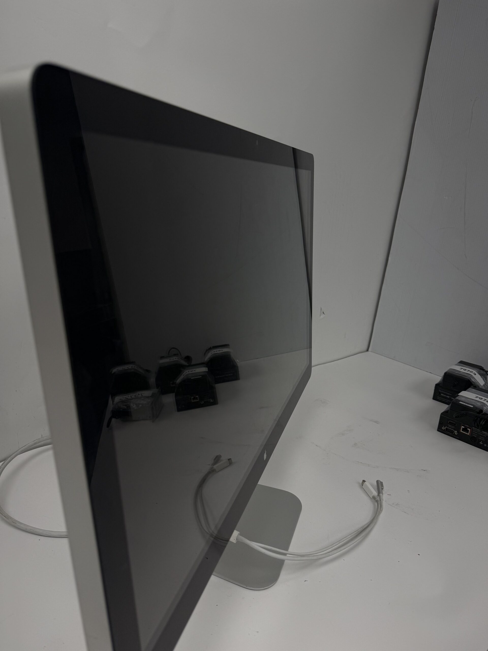 Apple A1407 Thunderbolt Display – 27” WQHD Monitor