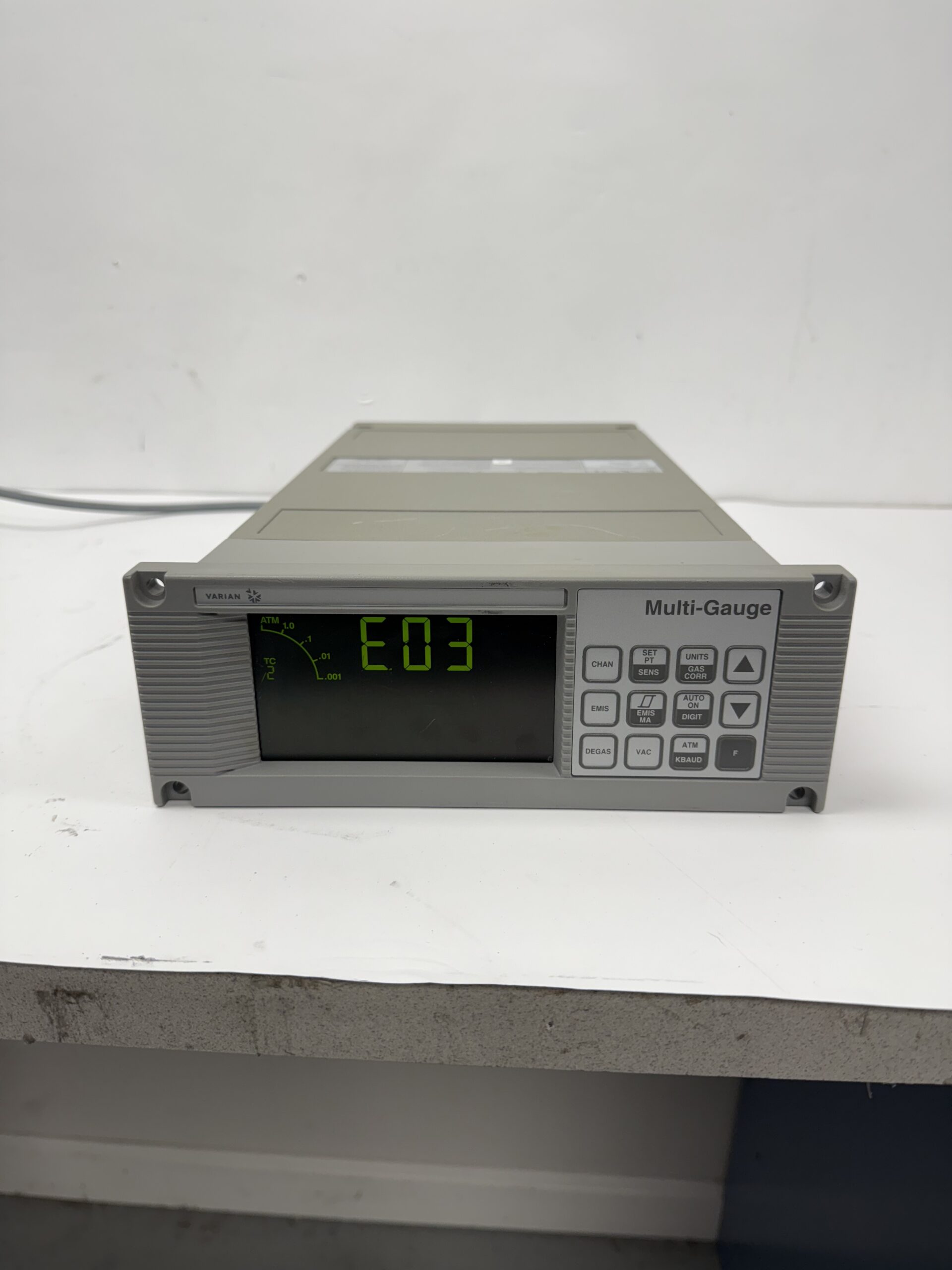 Varian L8350-330 Multi-Gauge Vacuum Controller