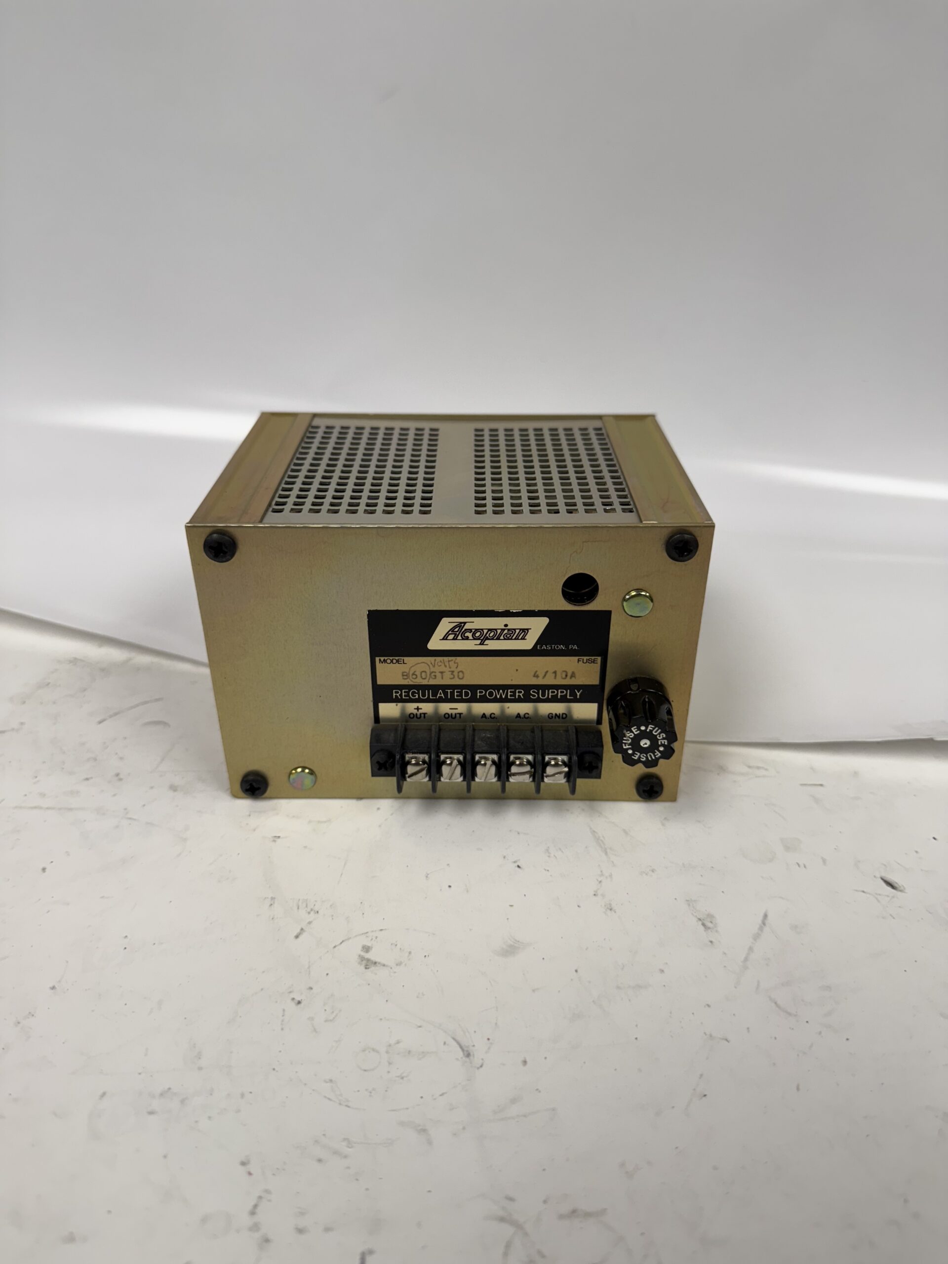 Acopian B60GT30 Power Supply – 60V, 30A, Linear Gold Box