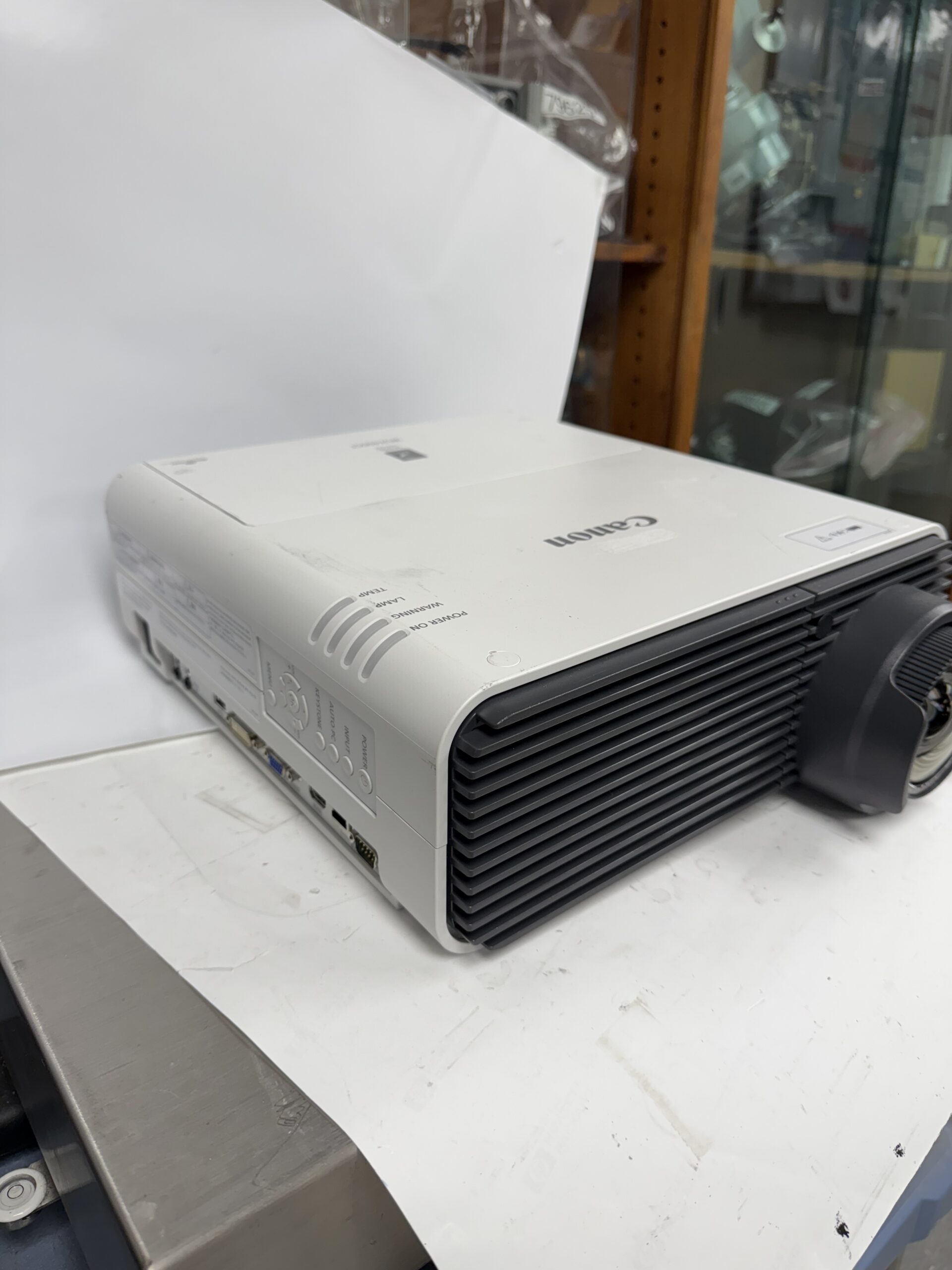 Canon WUX400ST Projector – WUXGA Short-Throw, 4000 Lumens