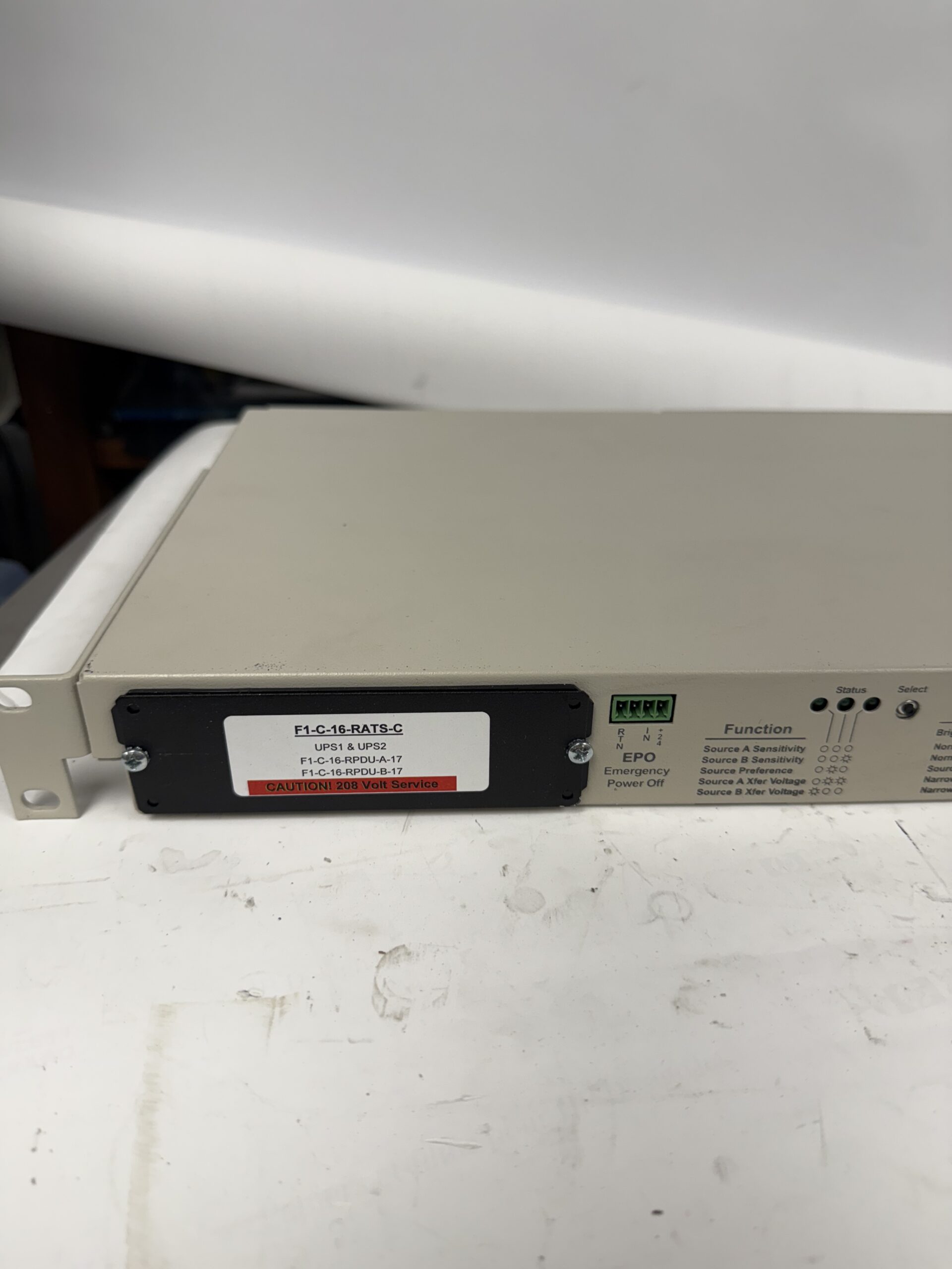 APC SU045-1 Redundant Switch – Reliable Power Backup