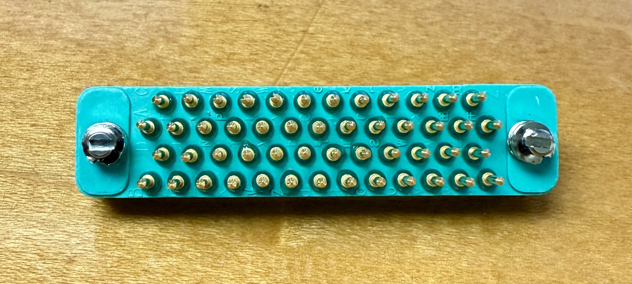 Winchester CMSMM50-22SDD15SL-Z30 – Multi-Pin Connector