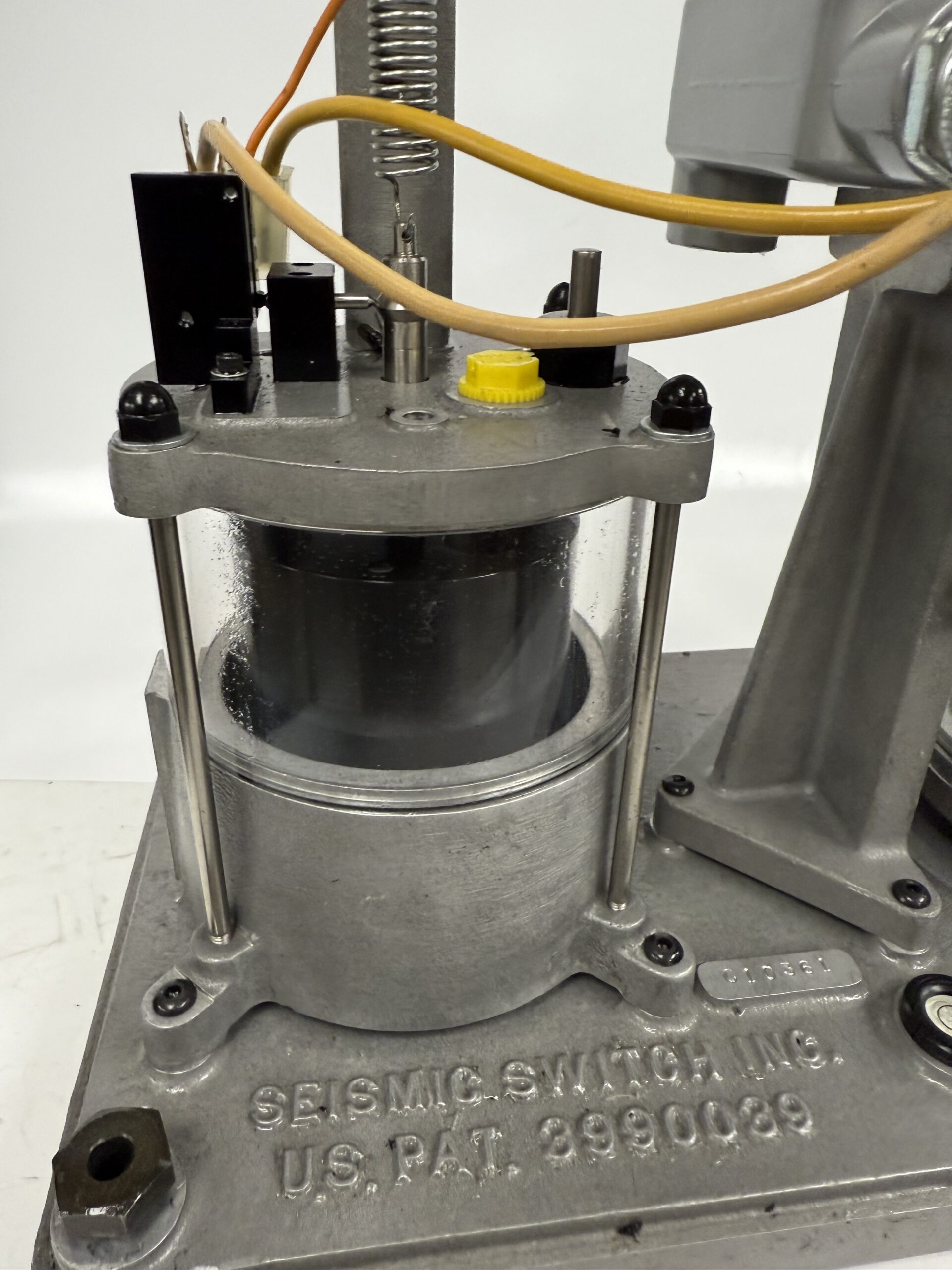 Seismic Switch C14202 – Elevator Earthquake Detector for Safety